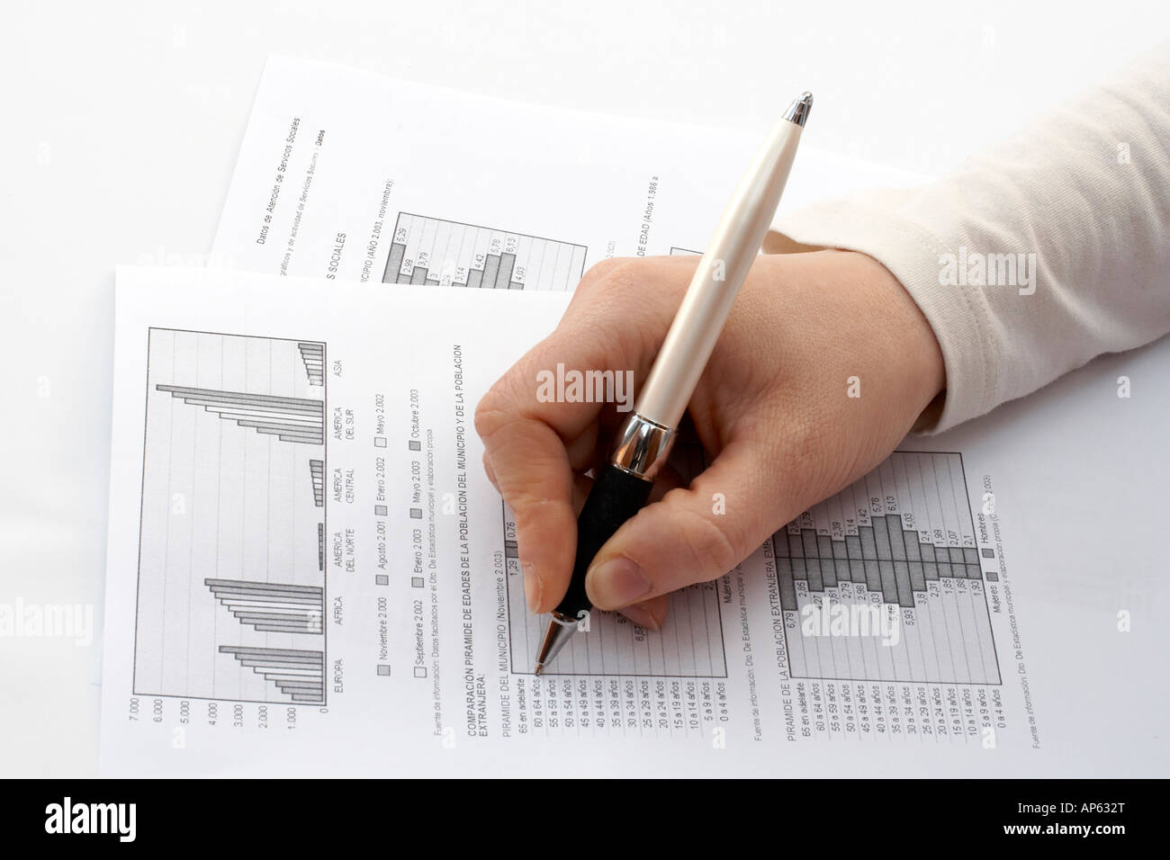 Filling out report Stock Photo - Alamy