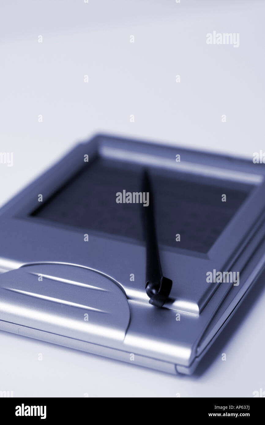 Personal digital assistant pda palm hi-res stock photography and images ...