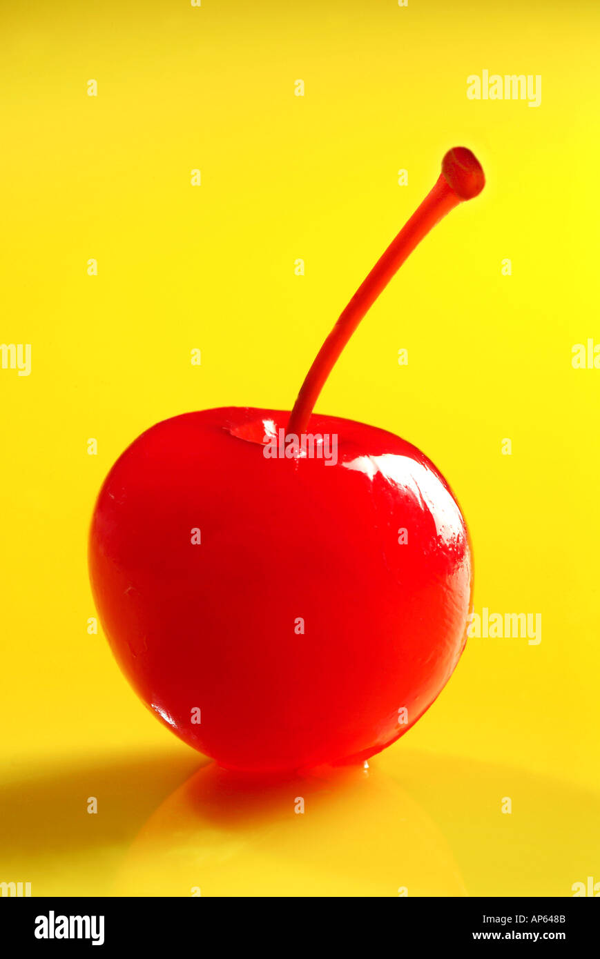 red maraschino cherry Stock Photo - Alamy
