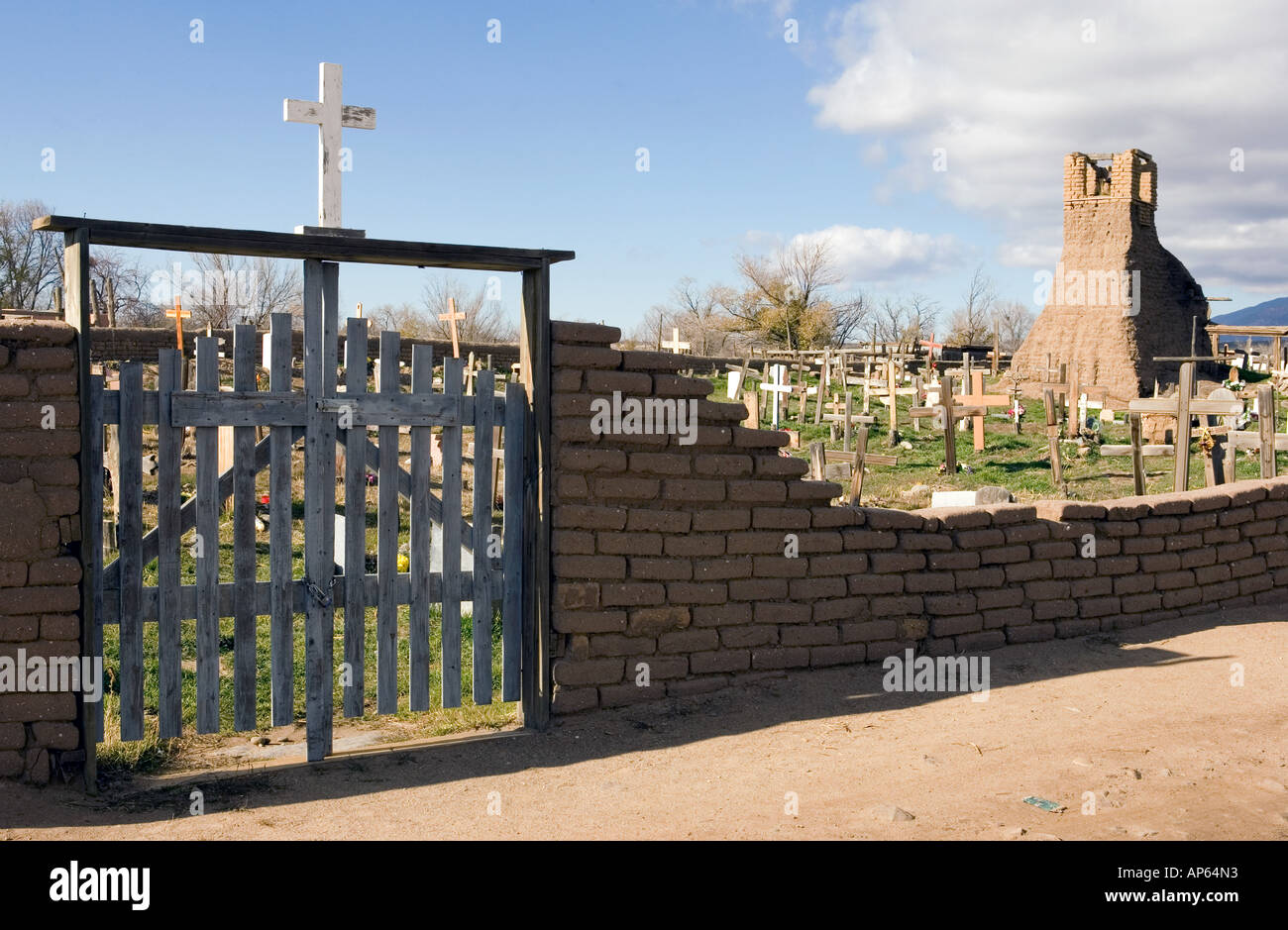 USA, New Mexico, Taos Pueblo, Adobe buildings in Native American ...