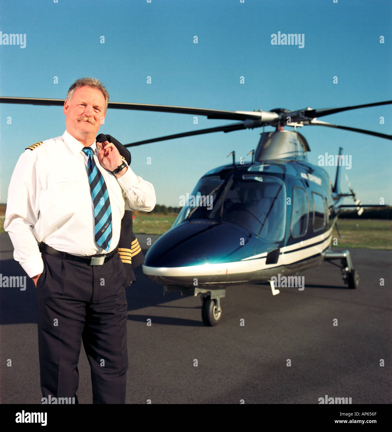Frankfurt DEU Hubschrauber Pilot Helicopters with pilot Stock Photo - Alamy