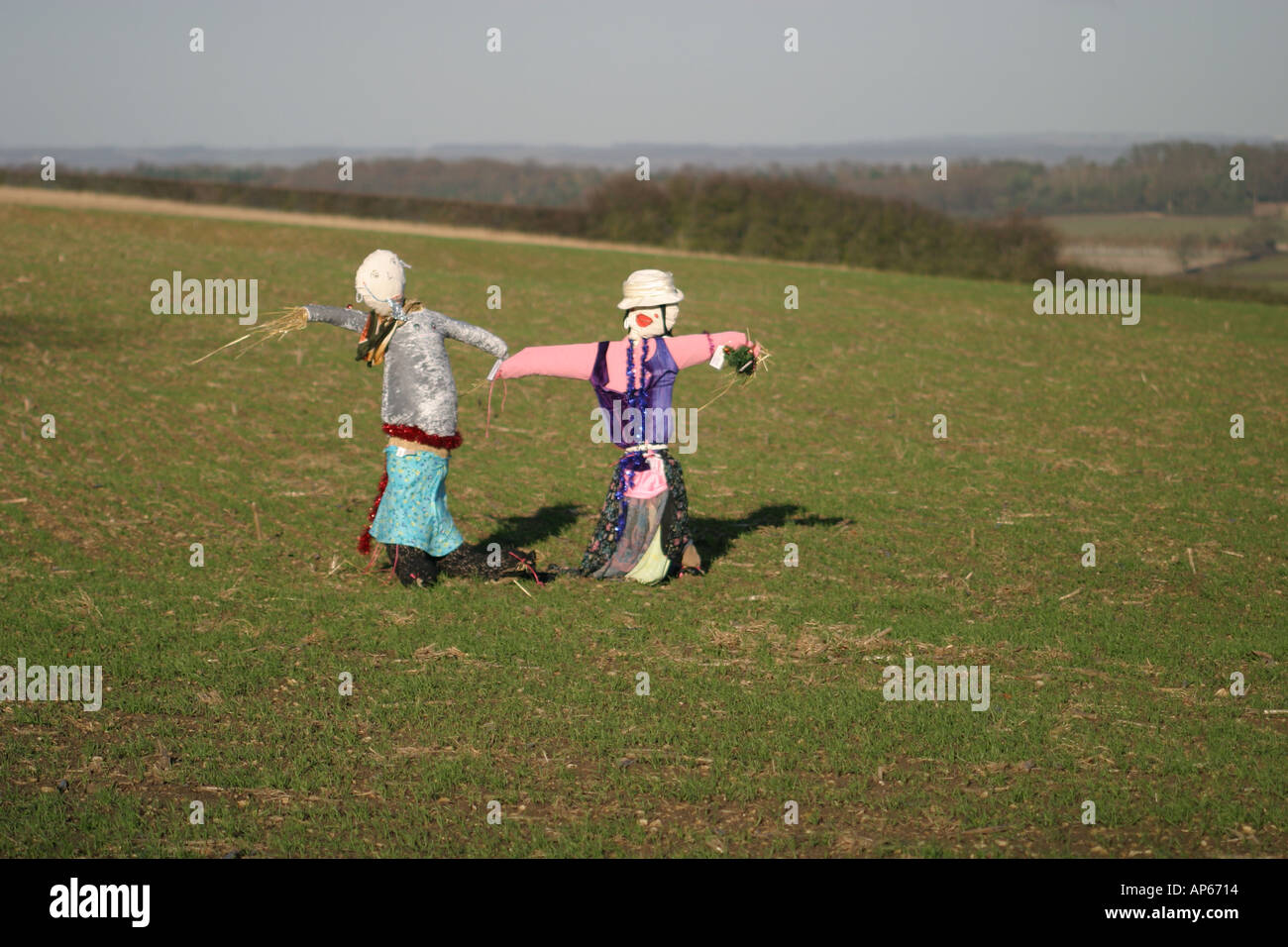Two scarecrows hi-res stock photography and images - Alamy