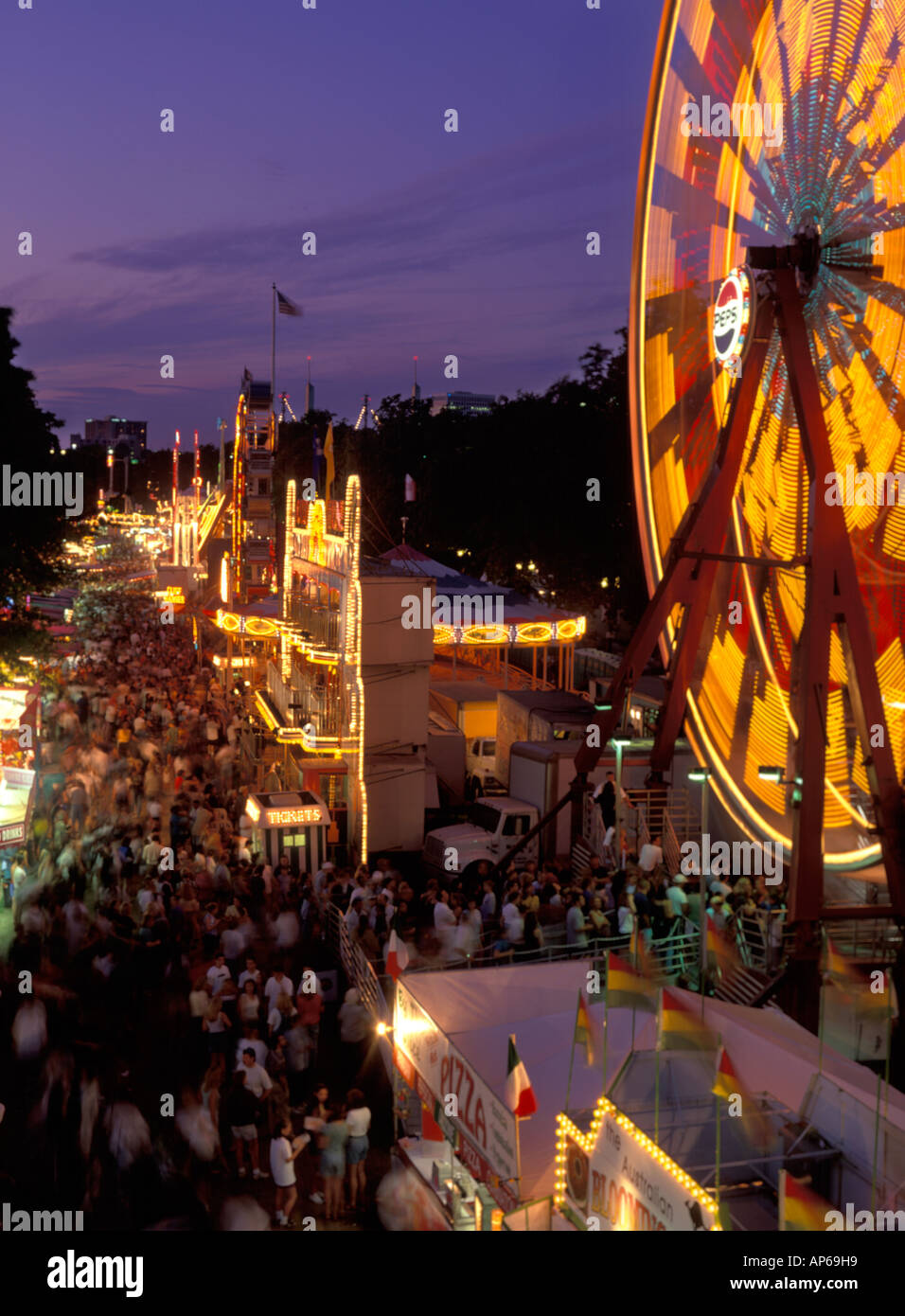 USA, Oregon, Portland, Crowds enjoying the rides of the Family Fun ...