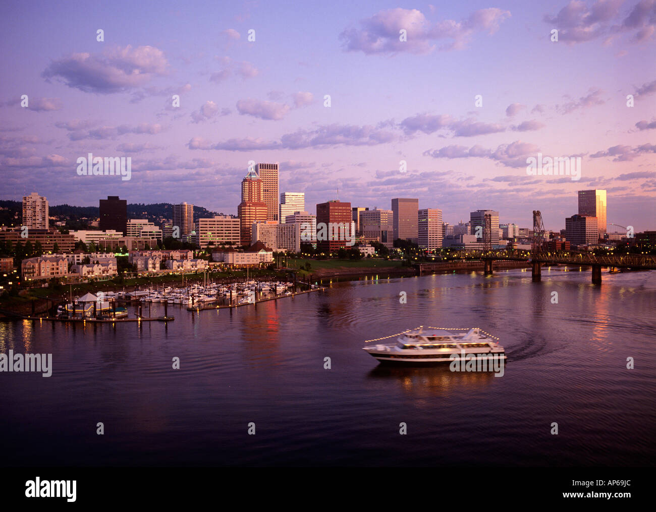 Portland spirit cruise hi-res stock photography and images - Alamy