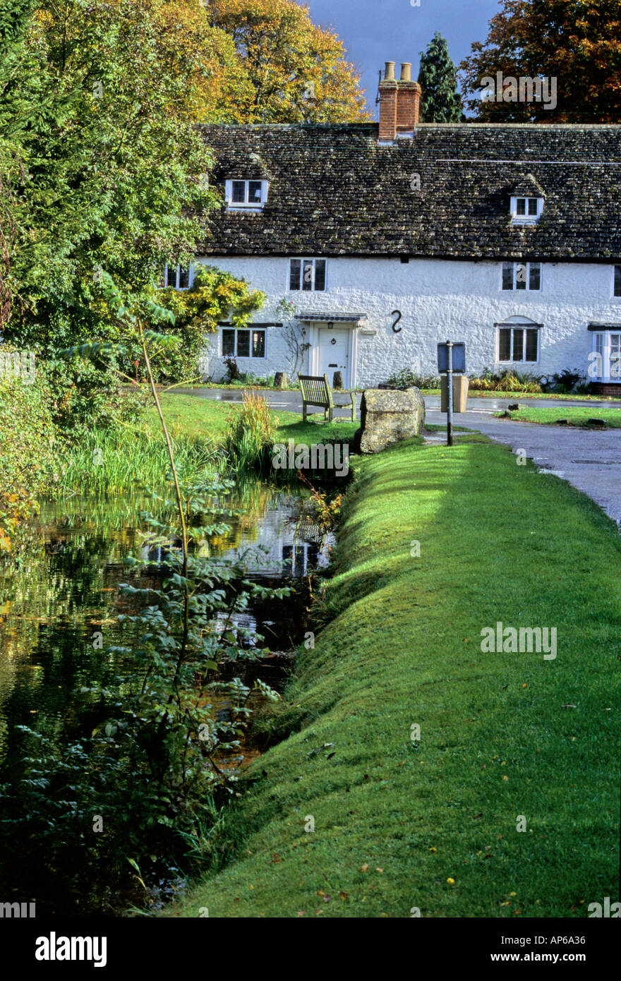 Source of the thames hi-res stock photography and images - Alamy