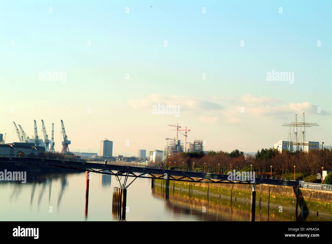 Glasgow ship yards hi-res stock photography and images - Alamy