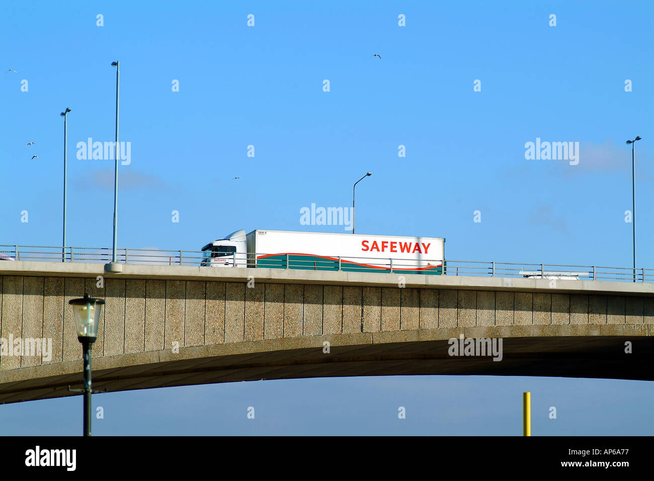 Glasgow Kingston Bridge carrying the M8 motorway over the river Clyde ...