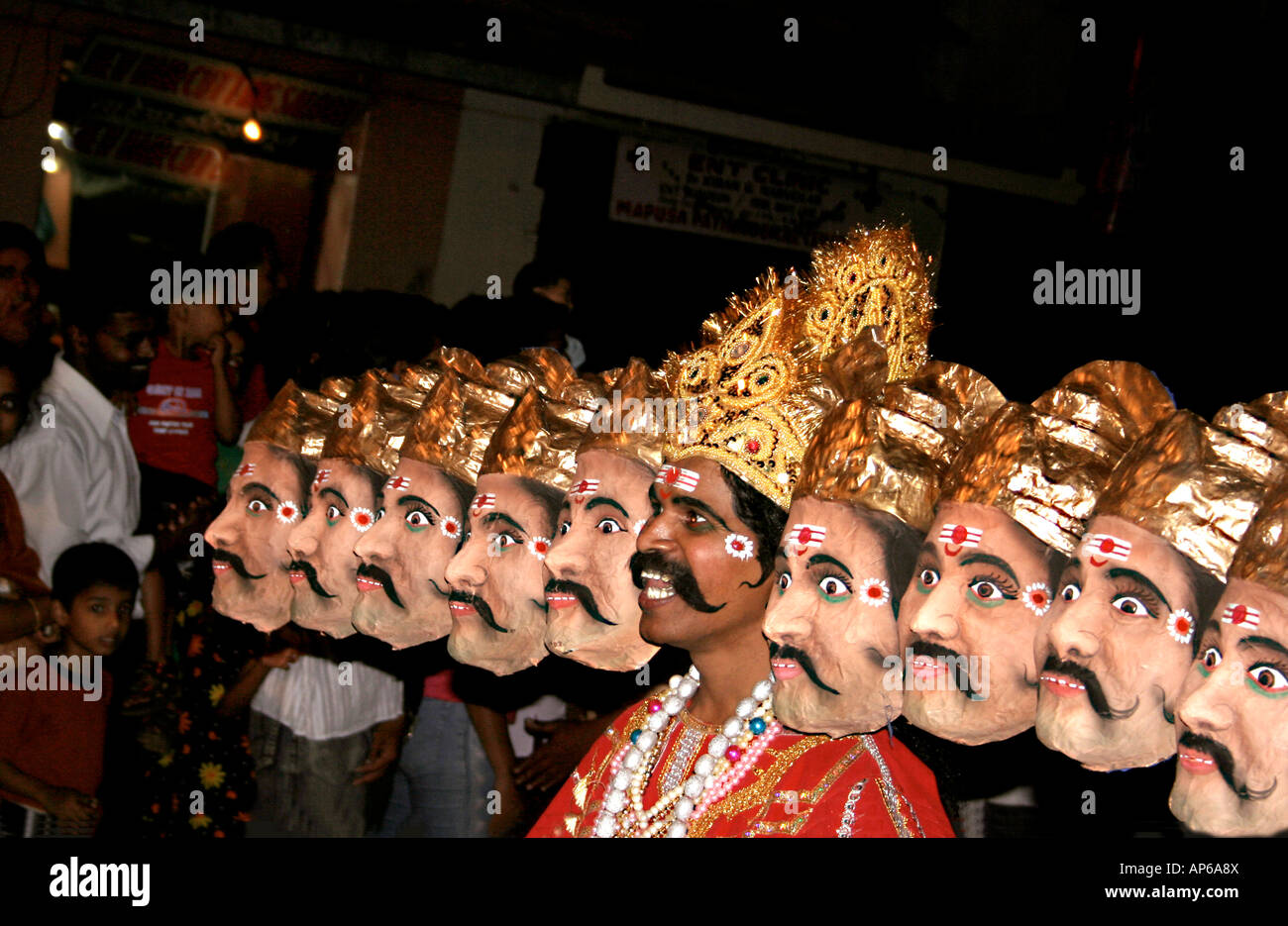 Hindu god heads hi-res stock photography and images - Alamy
