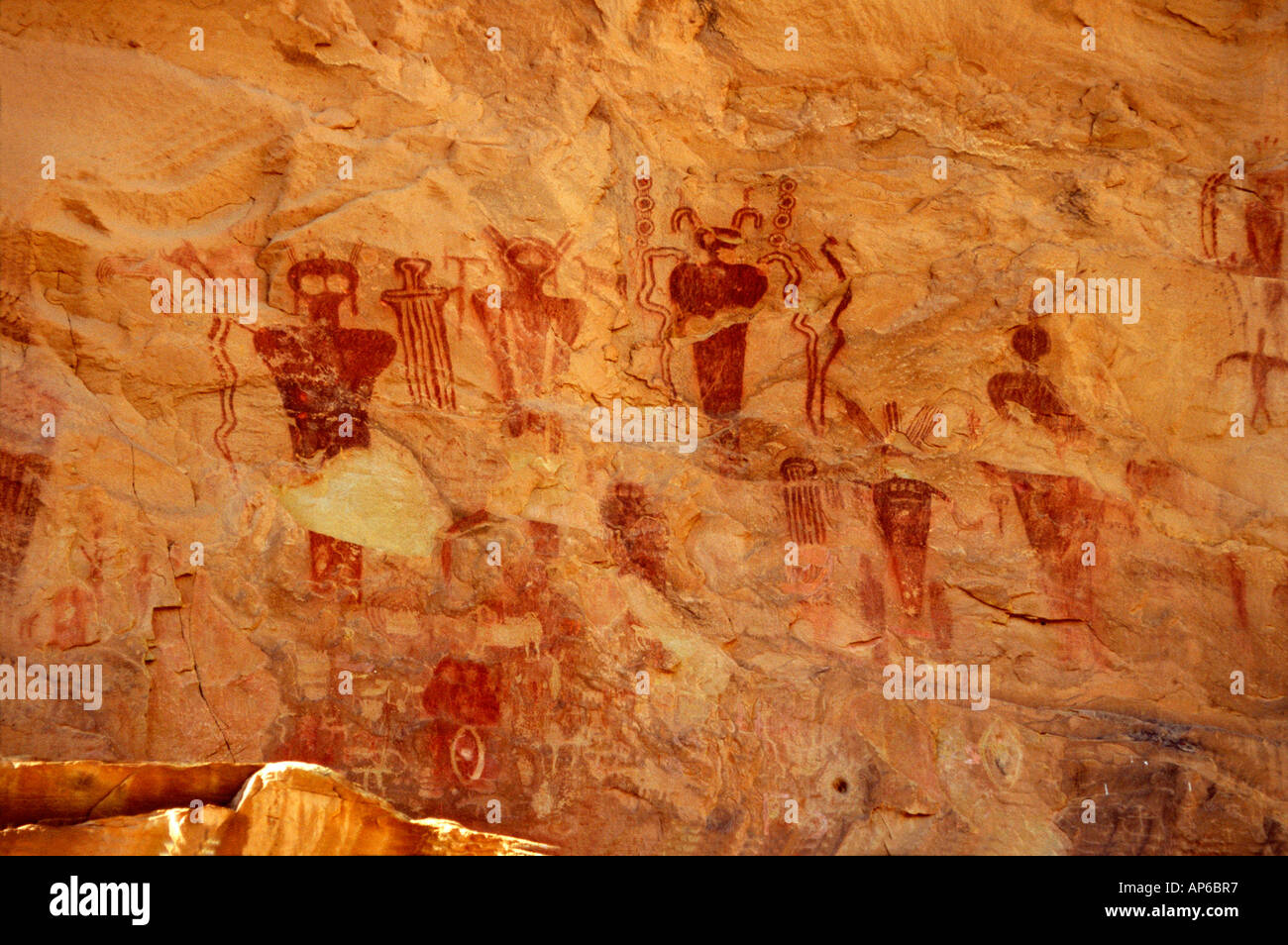 Pictographs of human figures in canyon near Cisco Utah Stock Photo - Alamy
