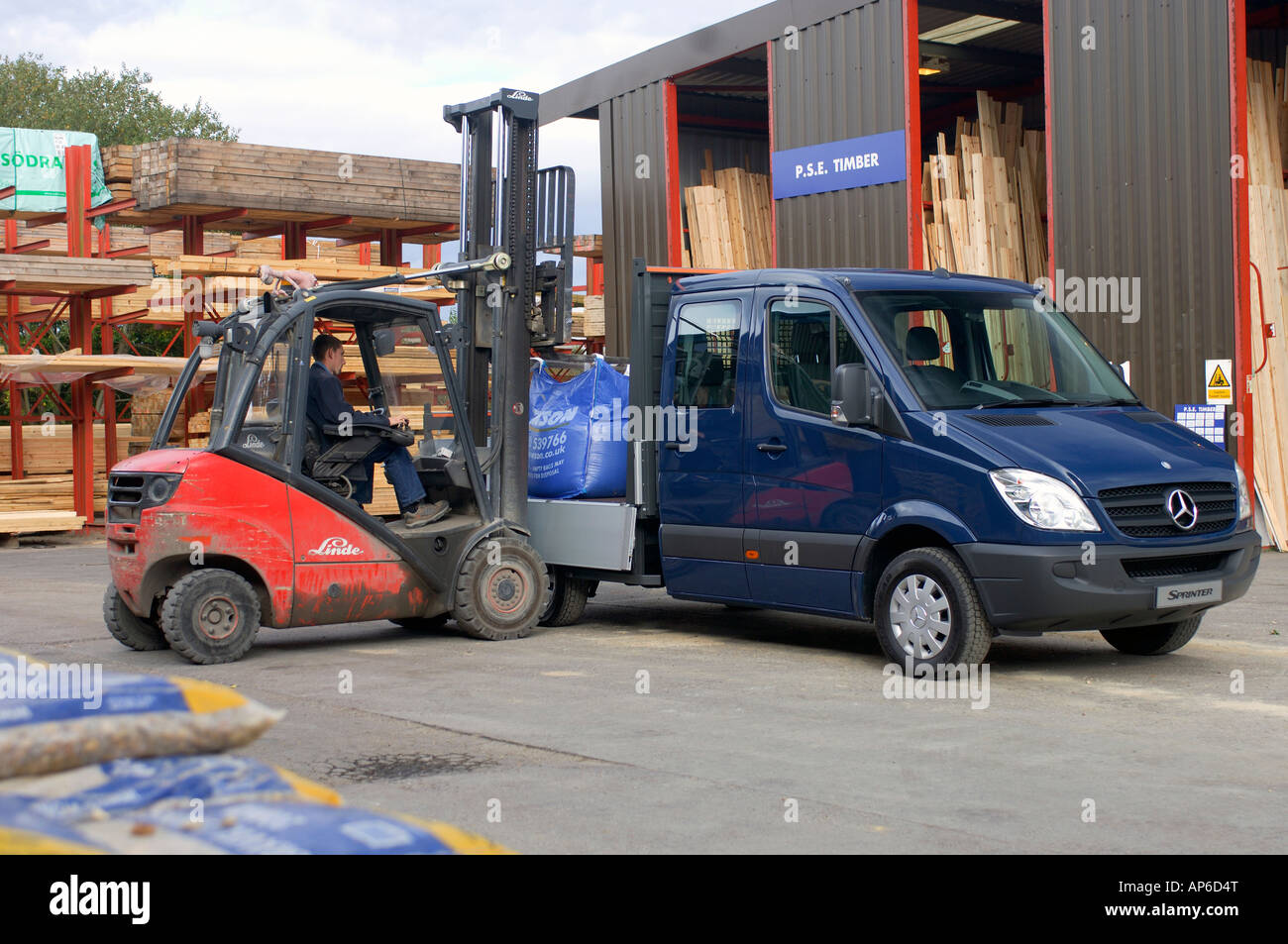 mercedes benz sprinter side loader van in builders merchants yard Stock ...