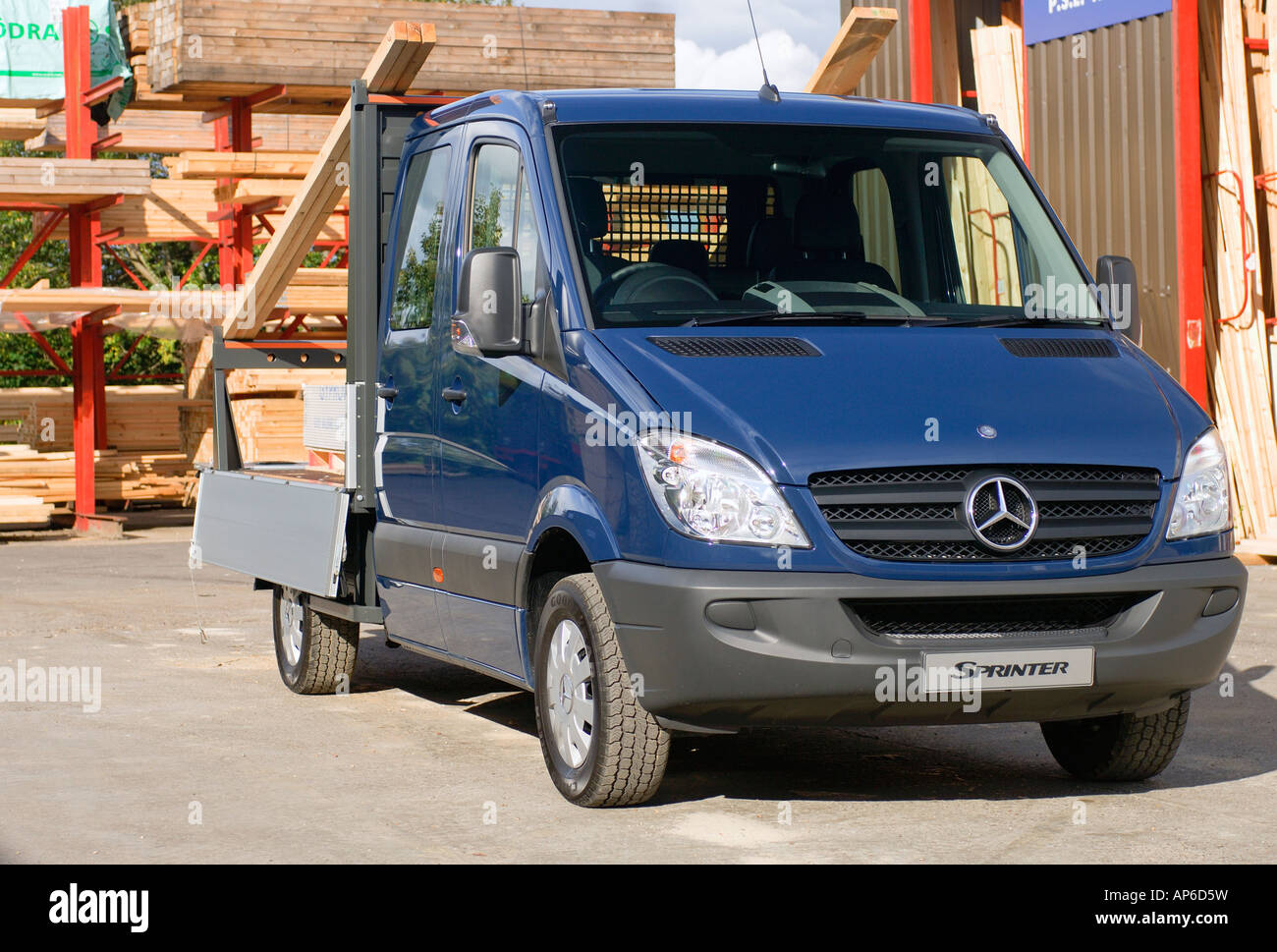 Van Loaders High Resolution Stock Photography and Images - Alamy