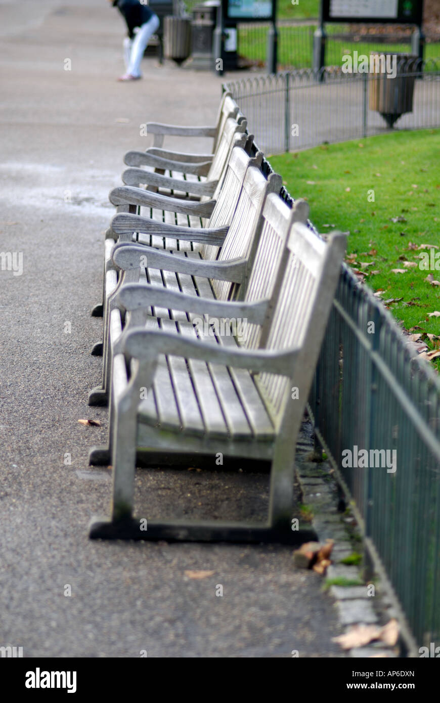London Park Bench United Kingdom Stock Photo - Alamy