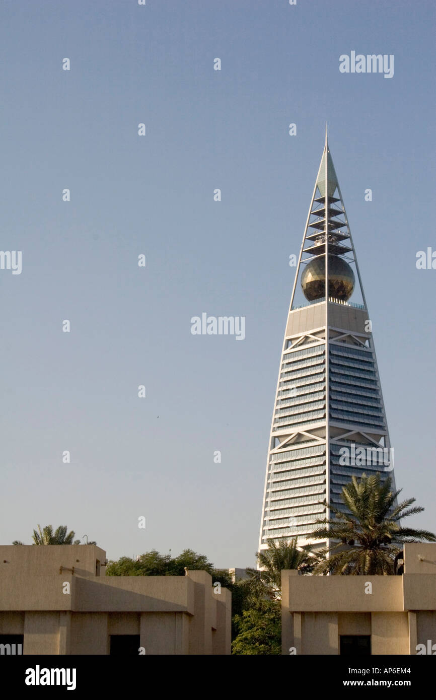 Al faisaliyah centre hi-res stock photography and images - Alamy