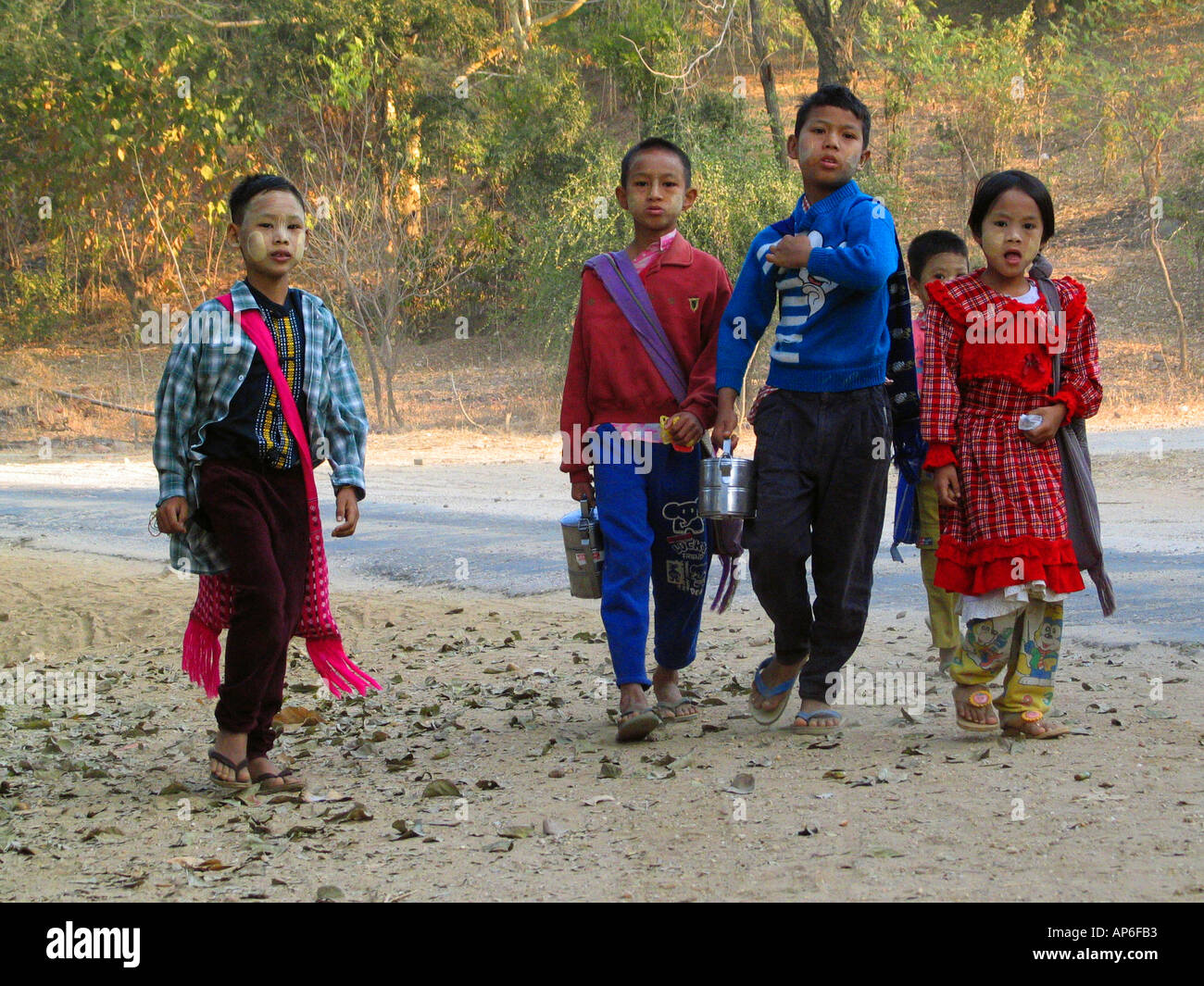 Bagan myanmar school children hi-res stock photography and images - Alamy