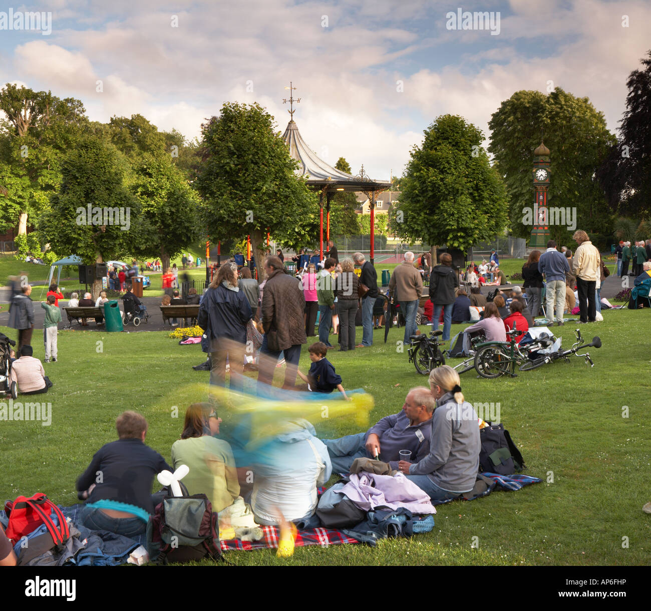 Event park crowd hi-res stock photography and images - Alamy