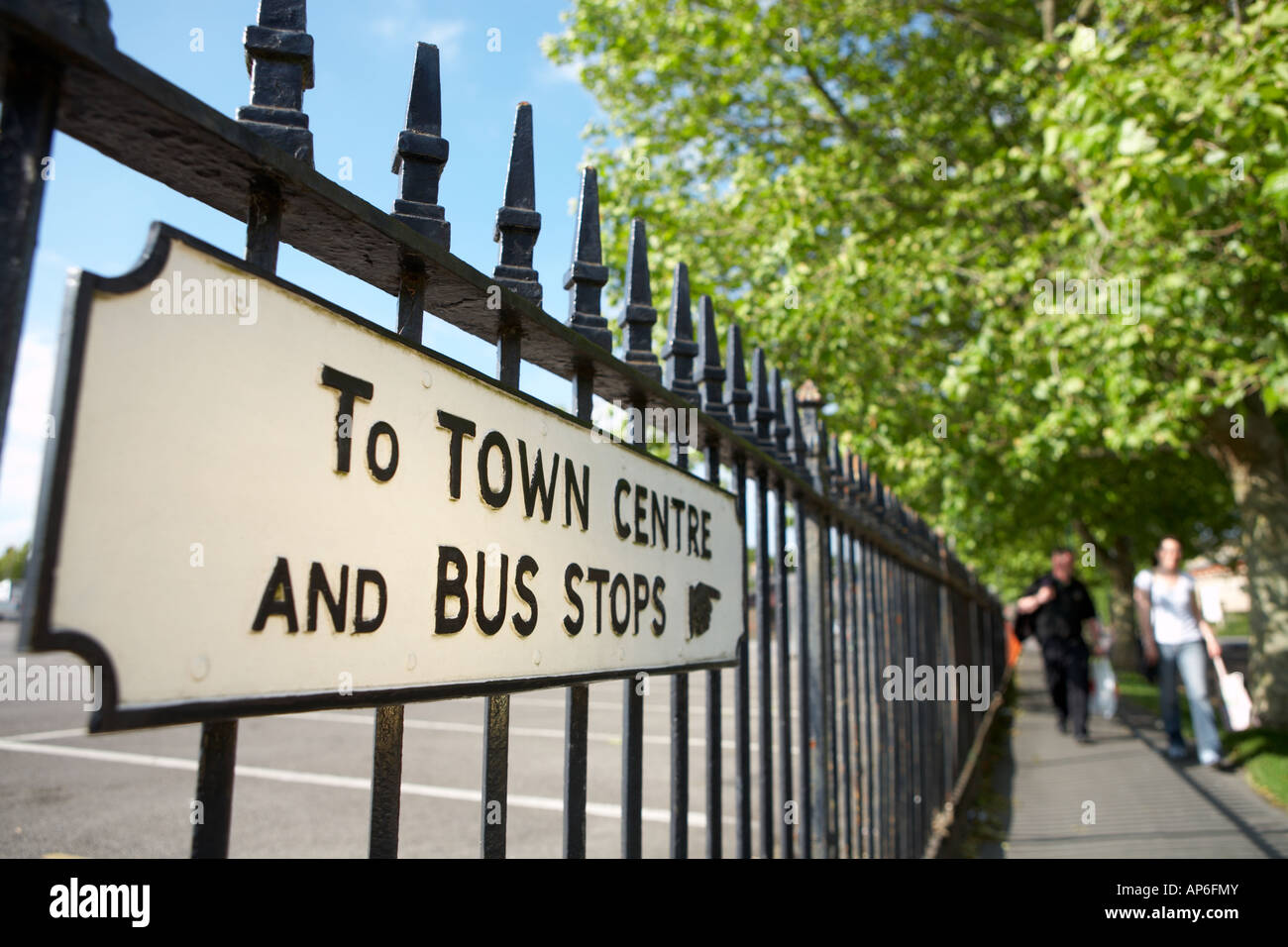 Old fashioned 'To Town Centre And Bus Stop' sign in Dorchester Town ...