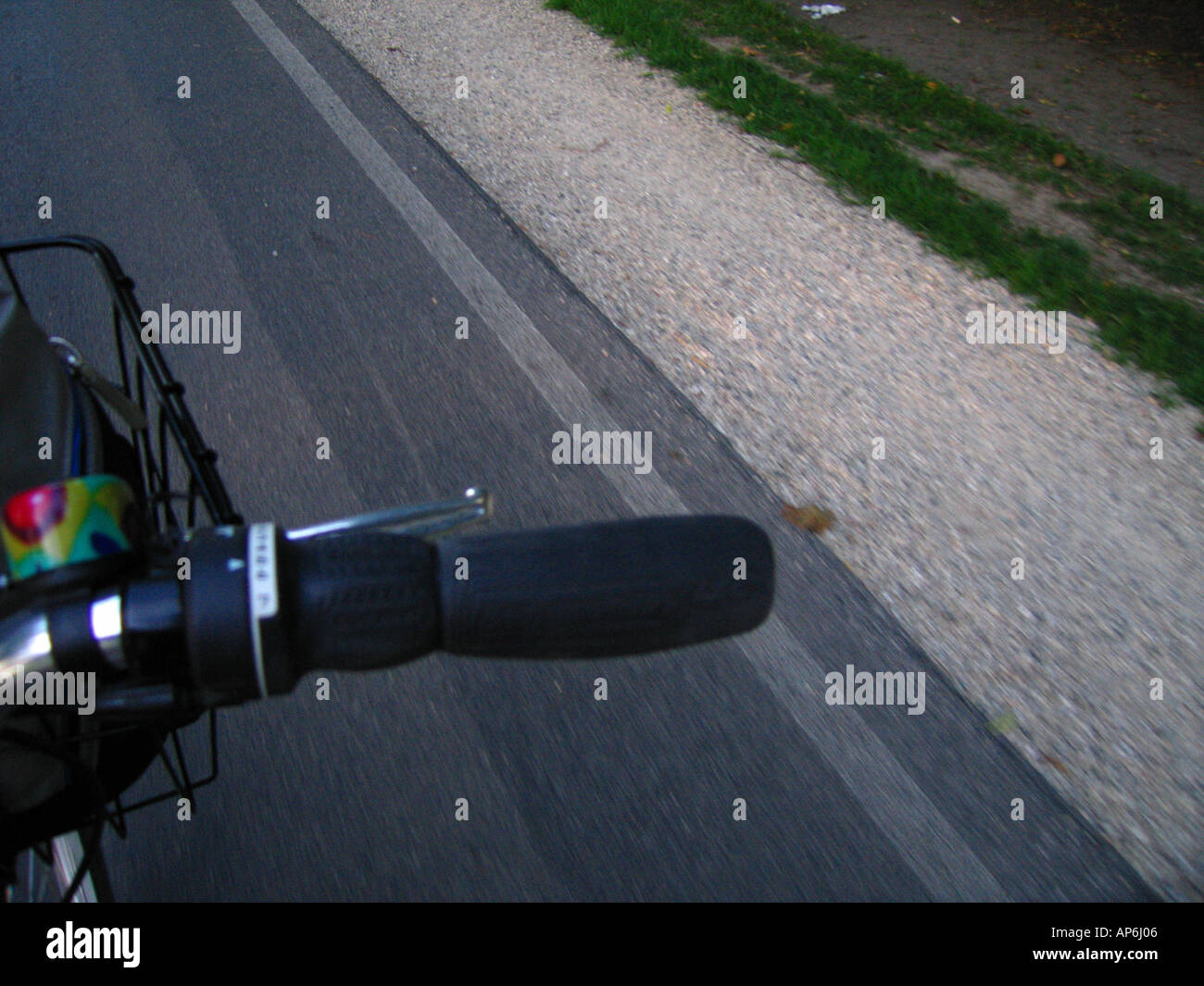 Chicago lakefront bicycle path on a summer evening Stock Photo - Alamy