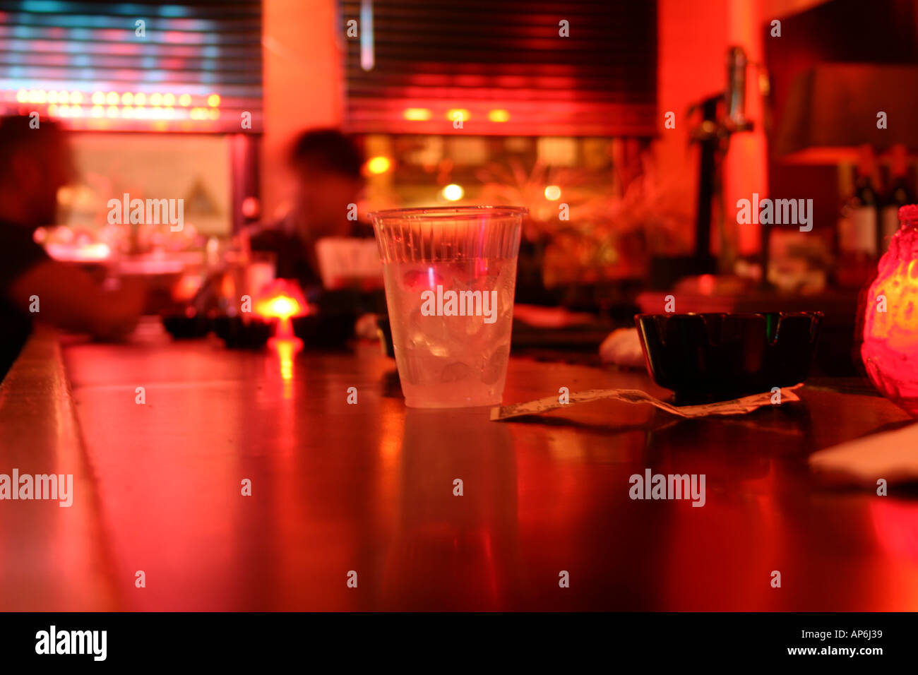Empty glass ice hi-res stock photography and images - Alamy