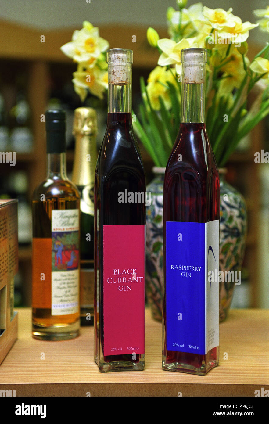 Gin on sale hi-res stock photography and images - Alamy