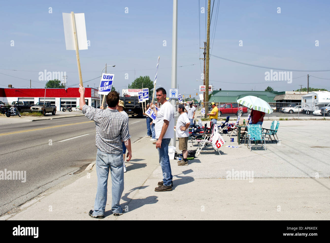United Auto Workers on strike over pay cuts at a factory in Michigan MI ...