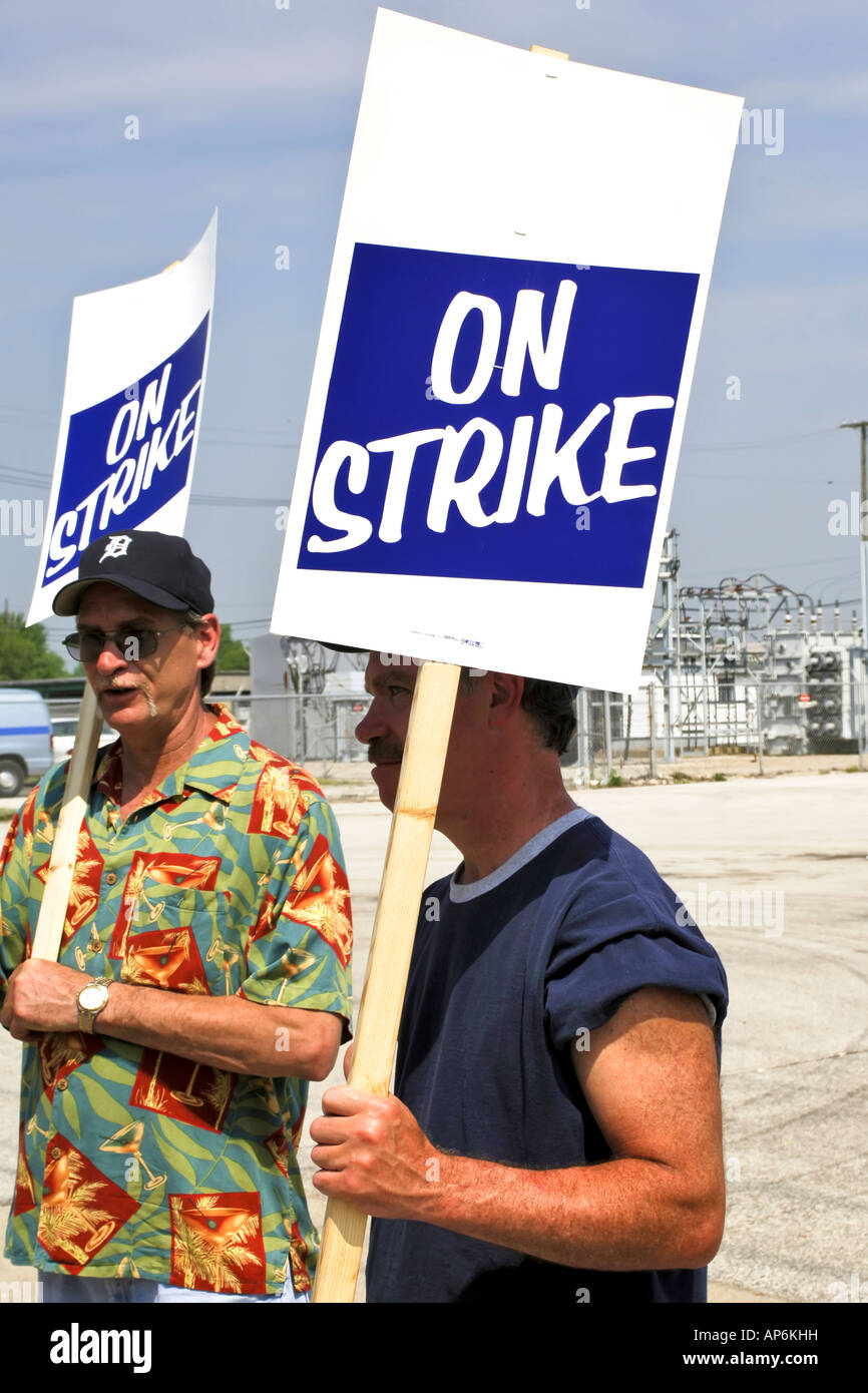 United Auto Workers on strike over pay cuts at a factory in Michigan MI ...