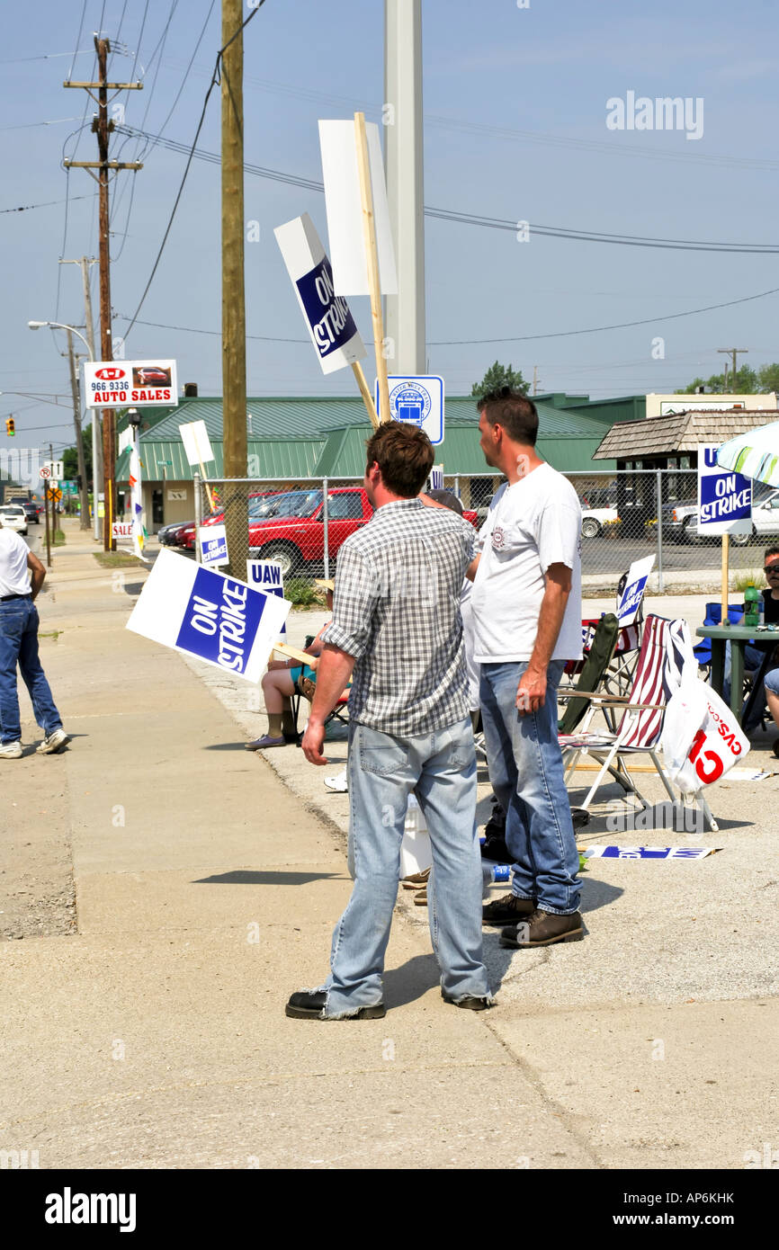 United Auto Workers on strike over pay cuts at a factory in Michigan MI ...
