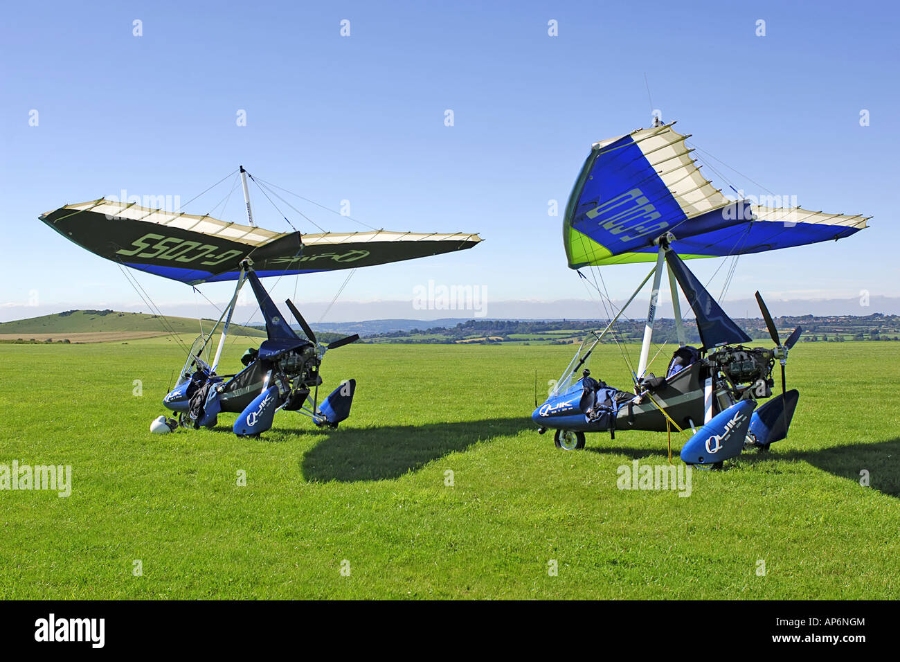 Dual seat aircraft hi-res stock photography and images - Alamy