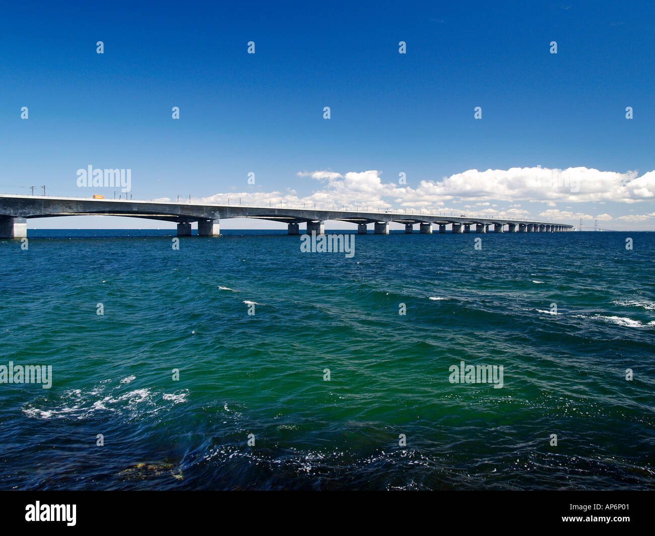 Store belt bridge hi-res stock photography and images - Alamy