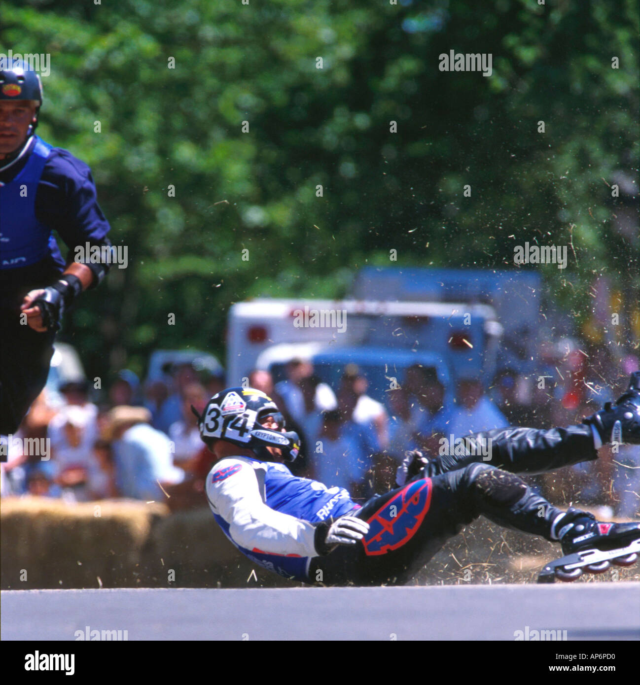 Extreme in line skating hi-res stock photography and images - Alamy