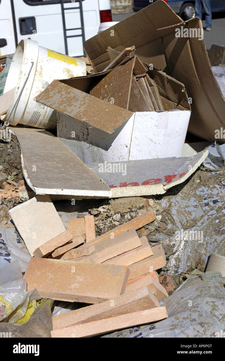 Skip outside a house hi-res stock photography and images - Alamy