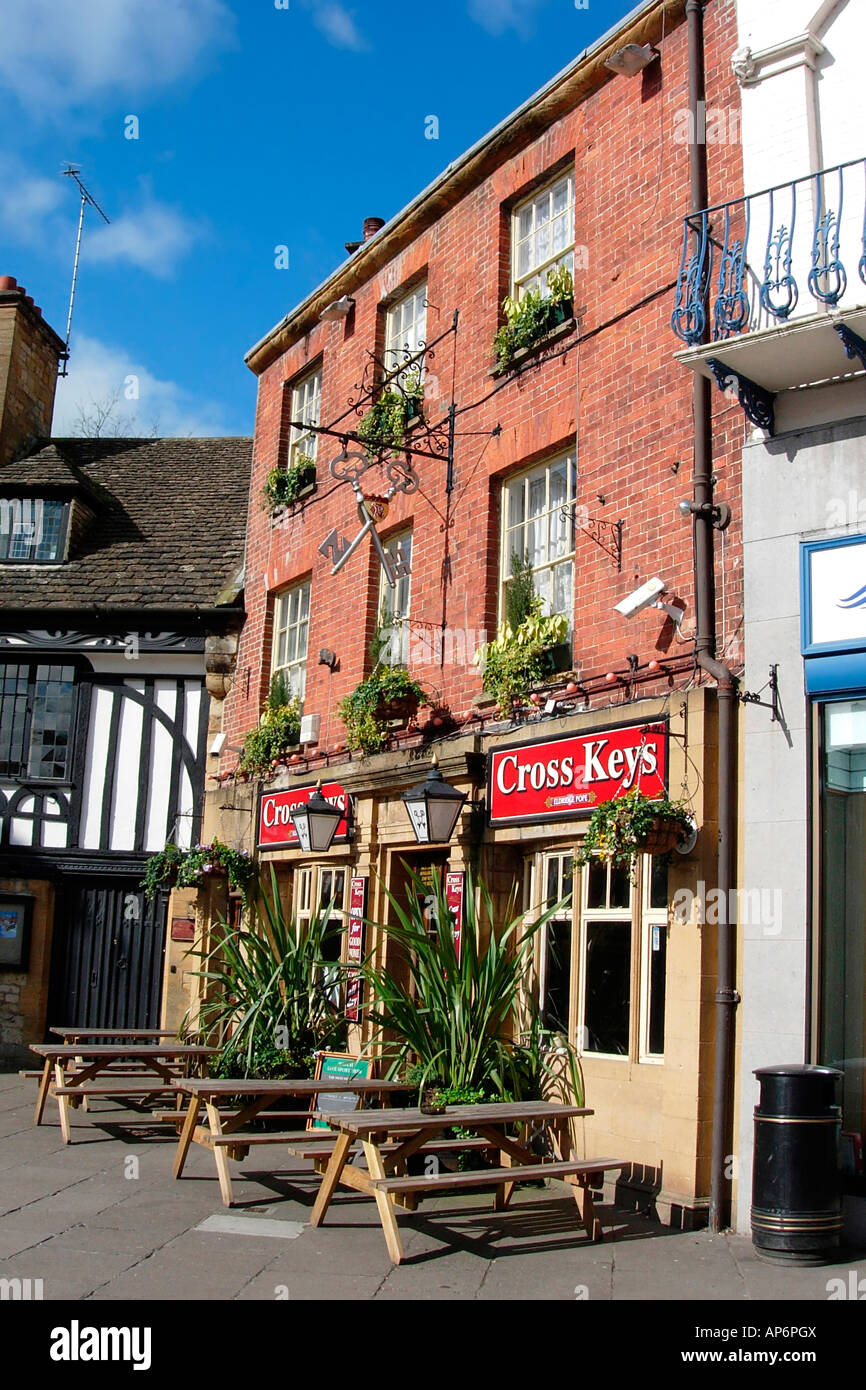 Cross keys tavern hi-res stock photography and images - Alamy