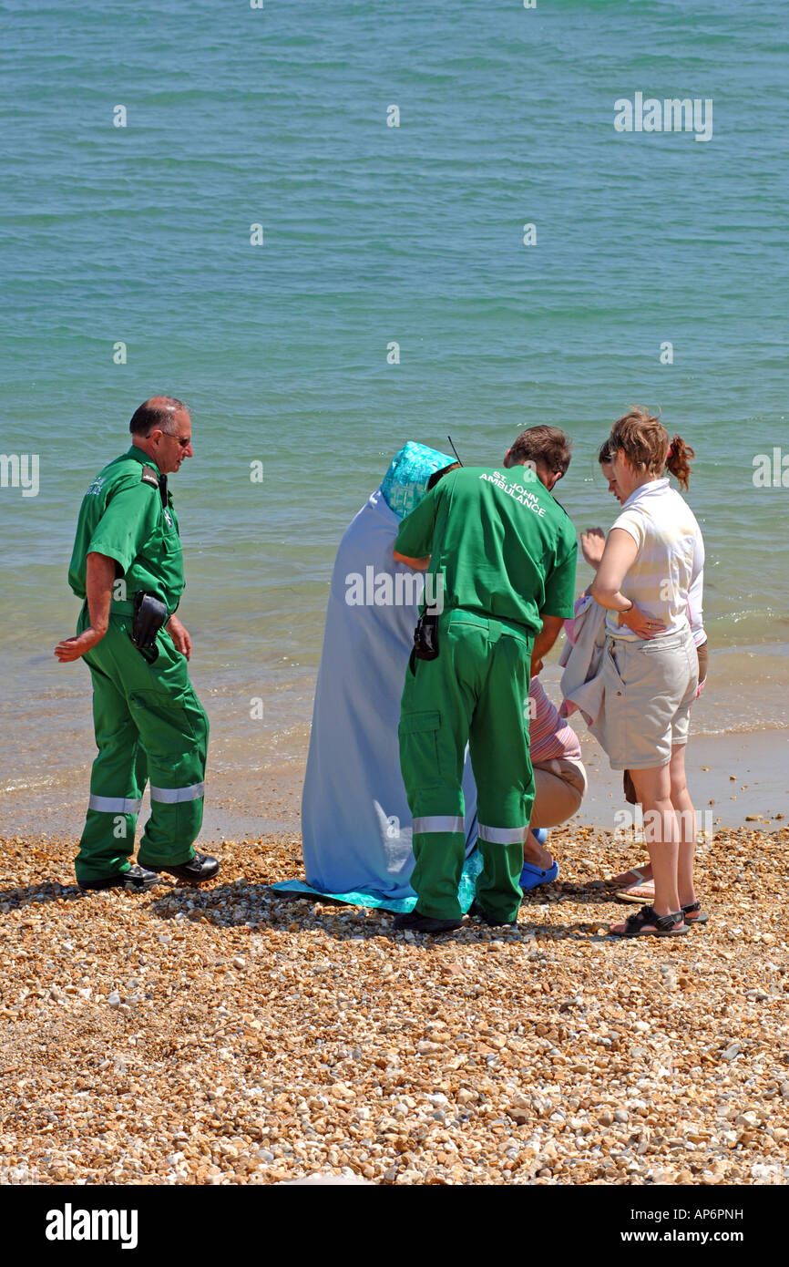 Hyperthermia paramedic hi-res stock photography and images - Alamy