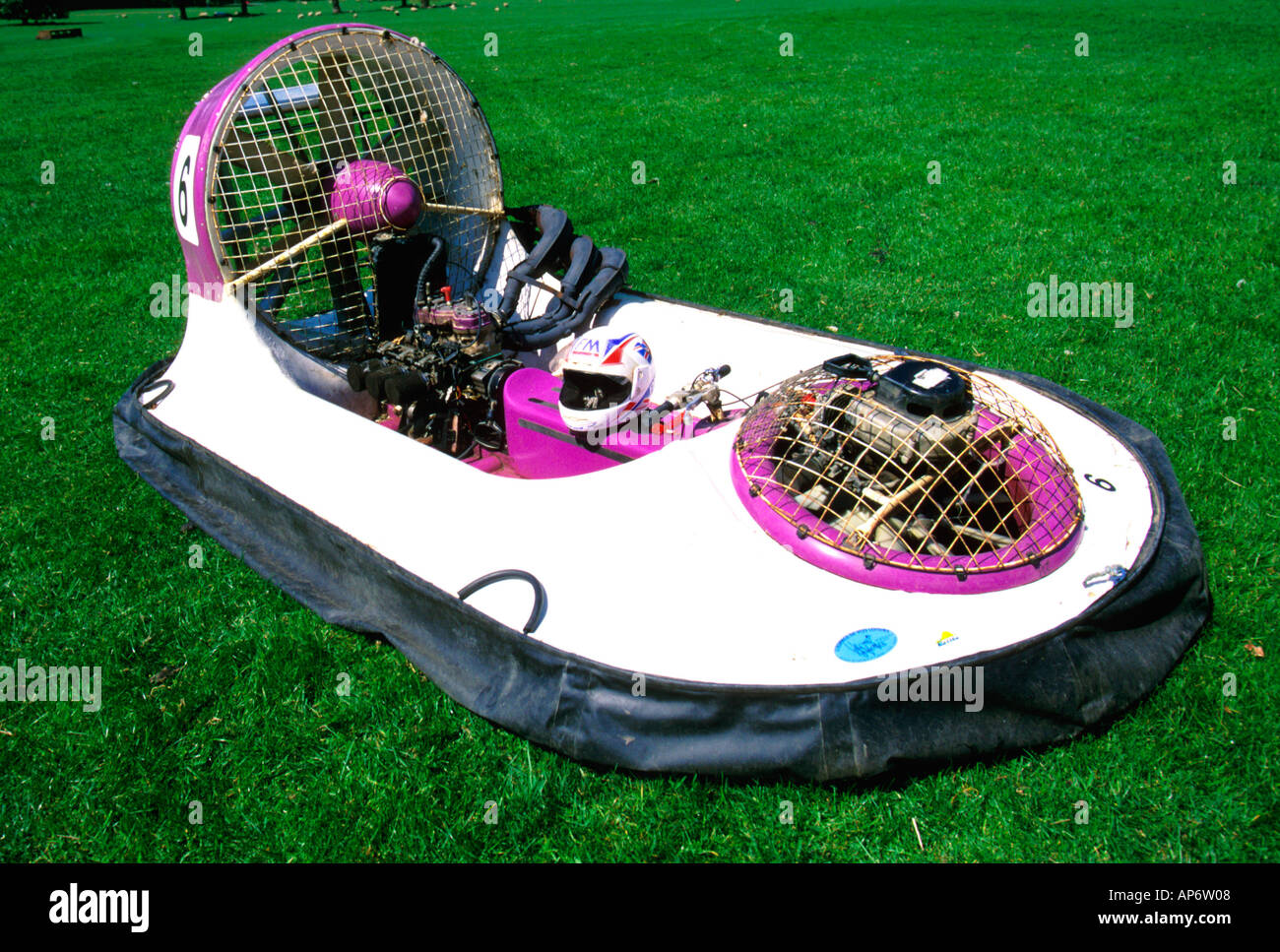 Hovercraft hi-res stock photography and images - Alamy