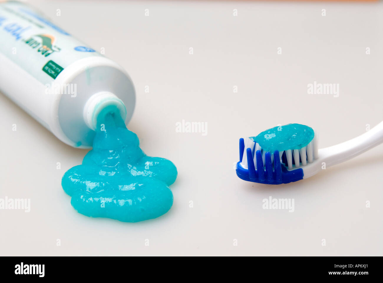 Toothpaste and tooth brush Stock Photo - Alamy