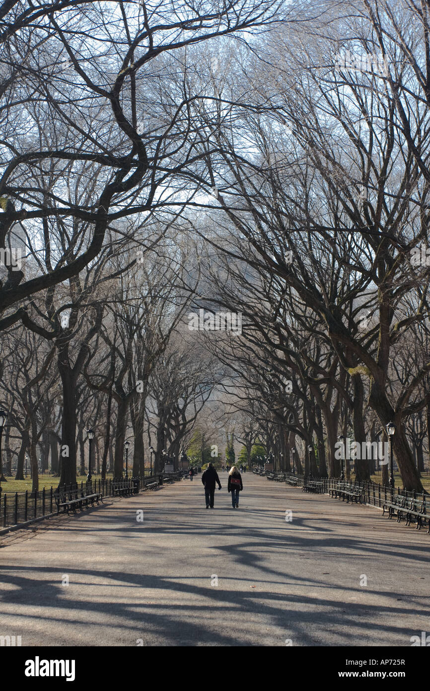 Poets walk central park hi-res stock photography and images - Alamy