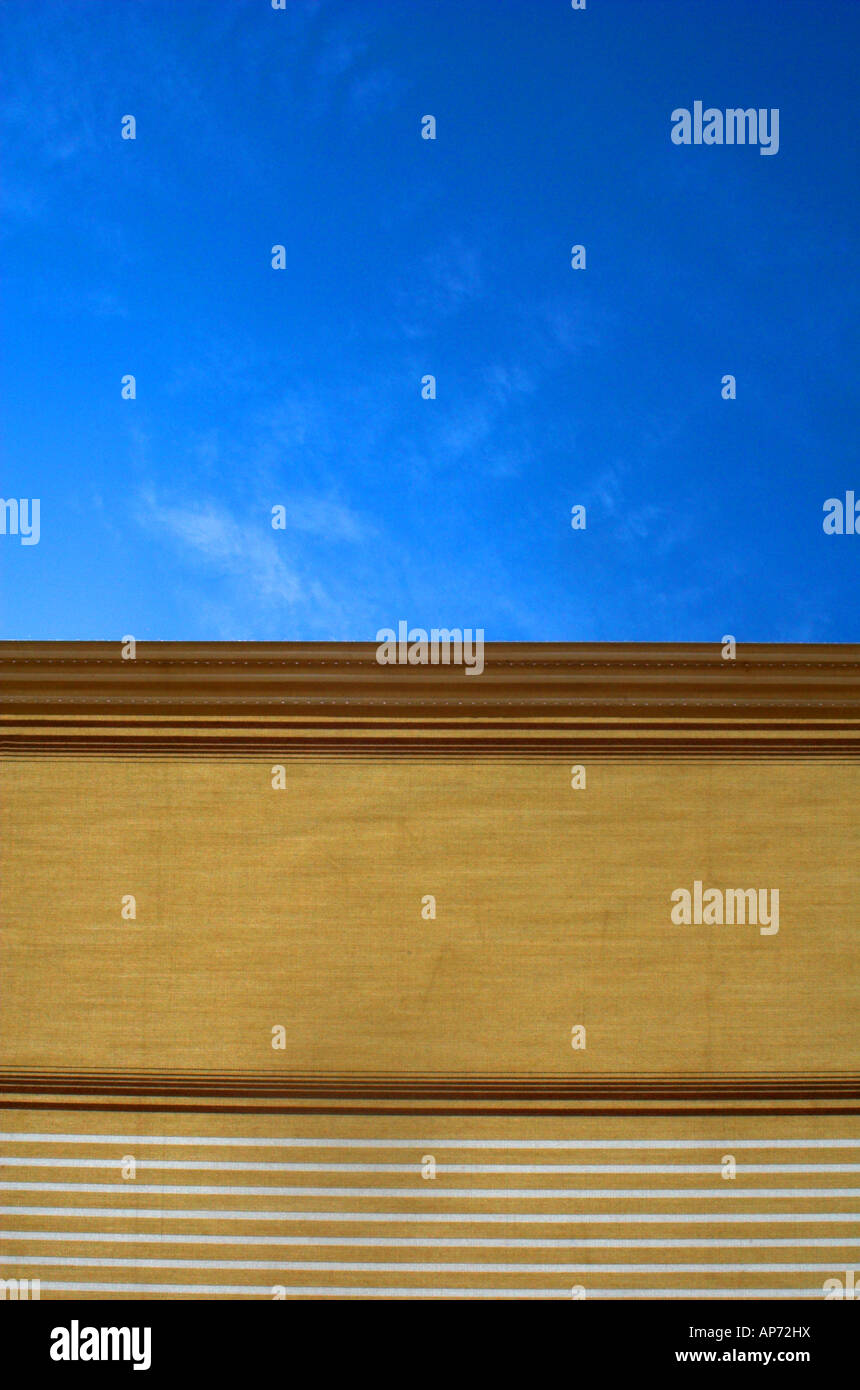 graphic view of linear architecture and blue sky Stock Photo - Alamy