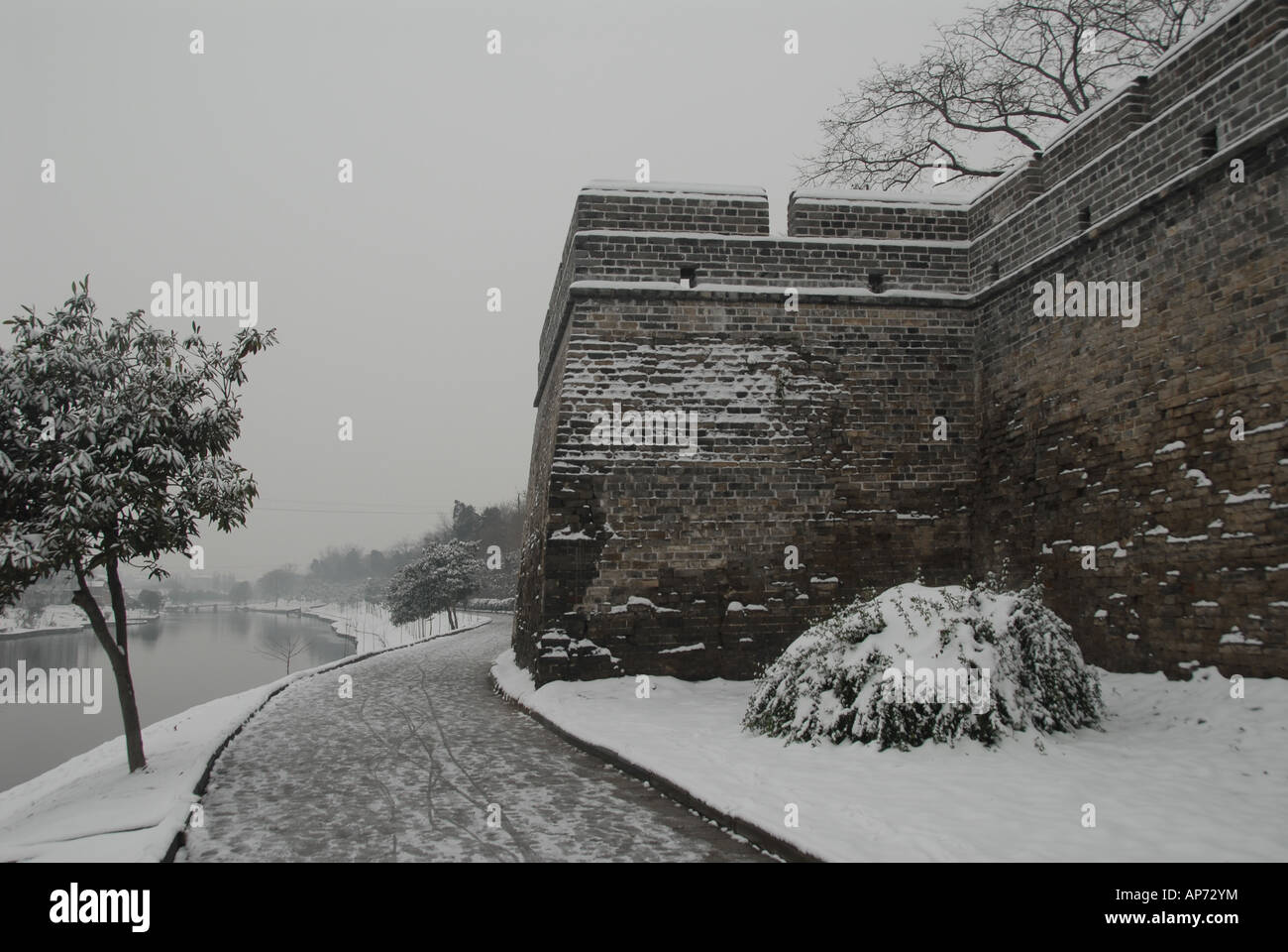 Snow on the city wall Jingzhou, Hubei, china Stock Photo - Alamy