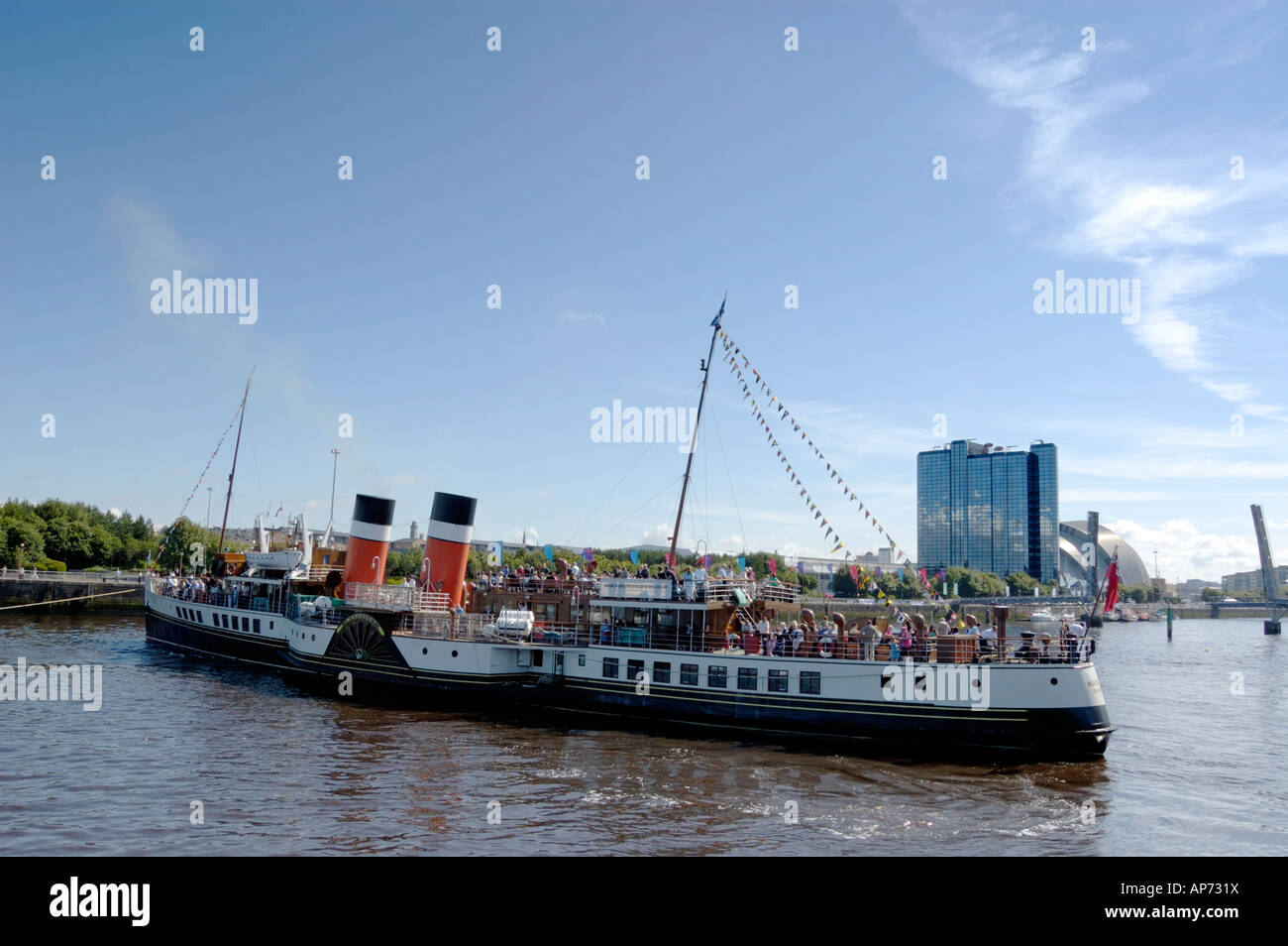 Turning ship around hi-res stock photography and images - Alamy