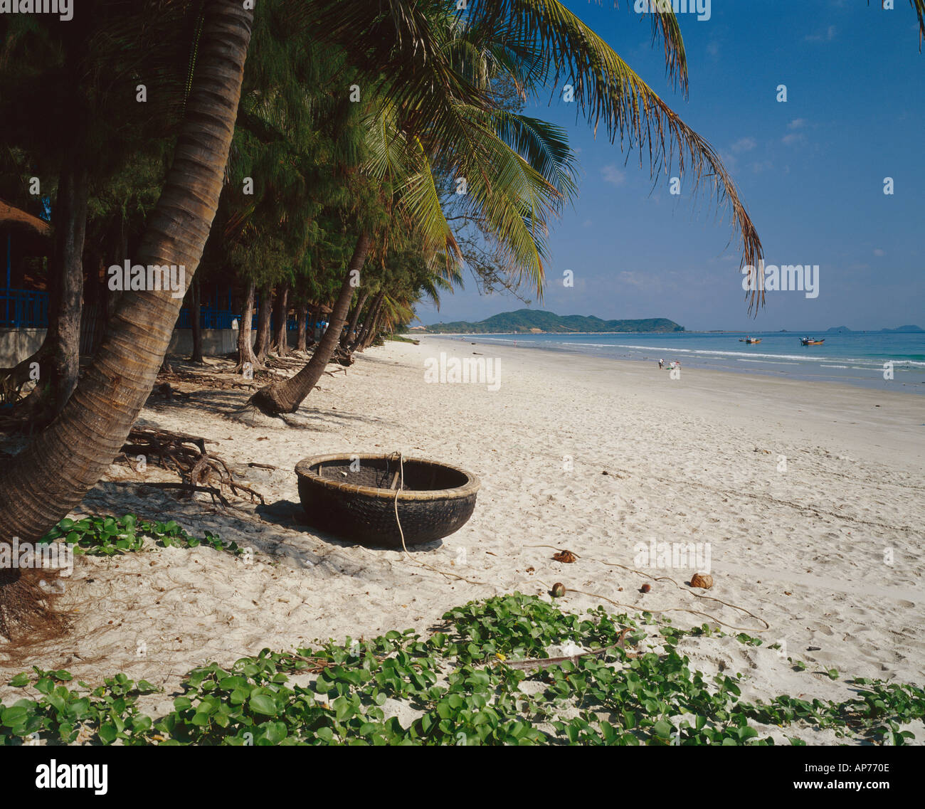 Doc let beach hi-res stock photography and images - Alamy