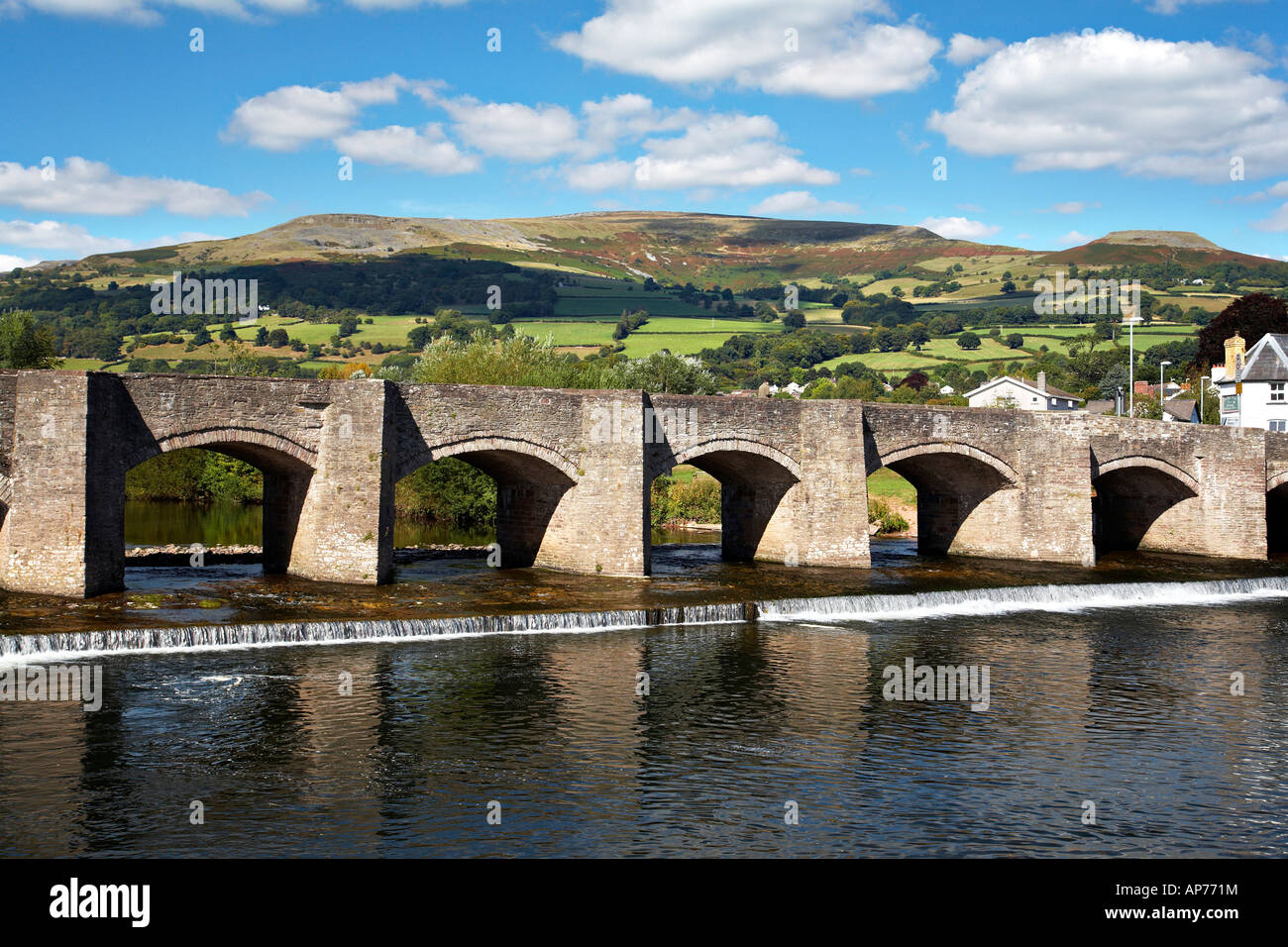 Crickhowell bridge hi-res stock photography and images - Alamy