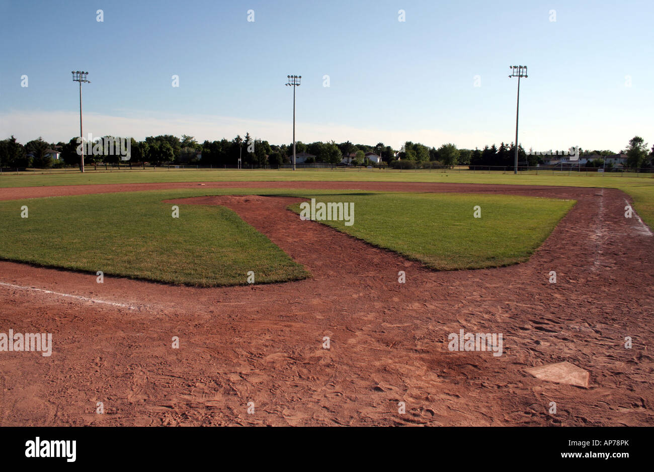 Dirt diamond hi-res stock photography and images - Alamy