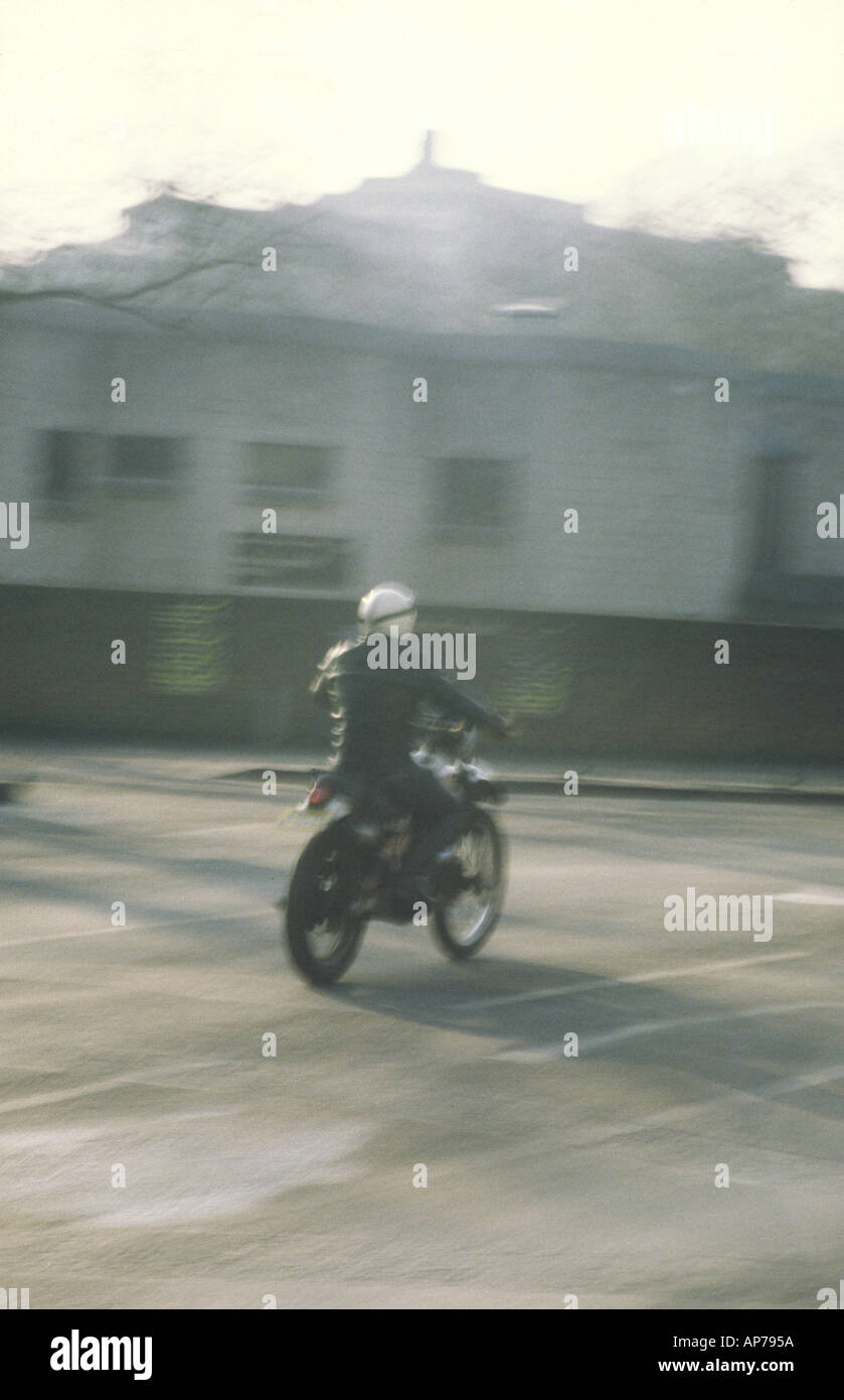 Motorbike london commuter hi-res stock photography and images - Alamy