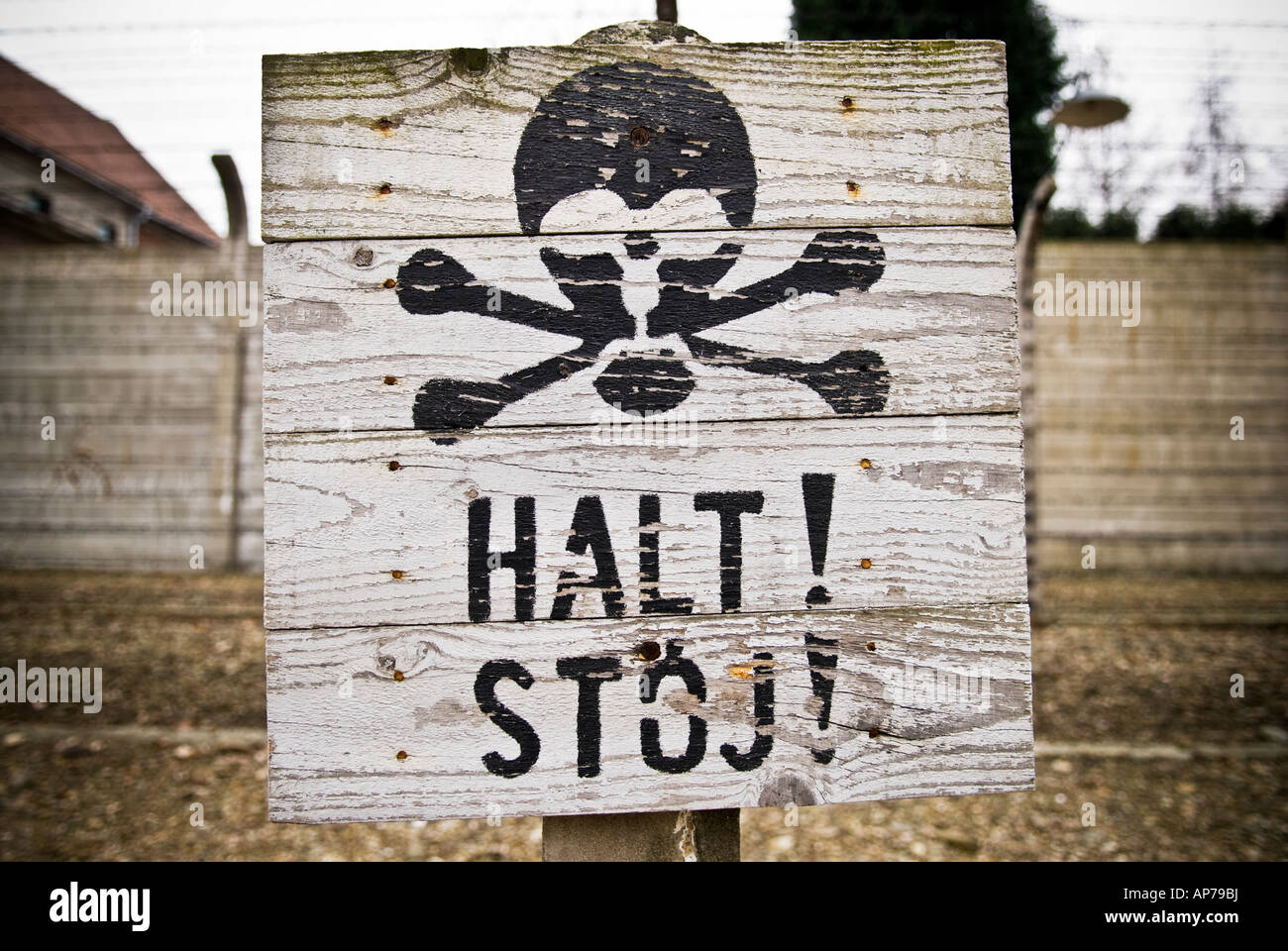 Concentration camp hi-res stock photography and images - Alamy
