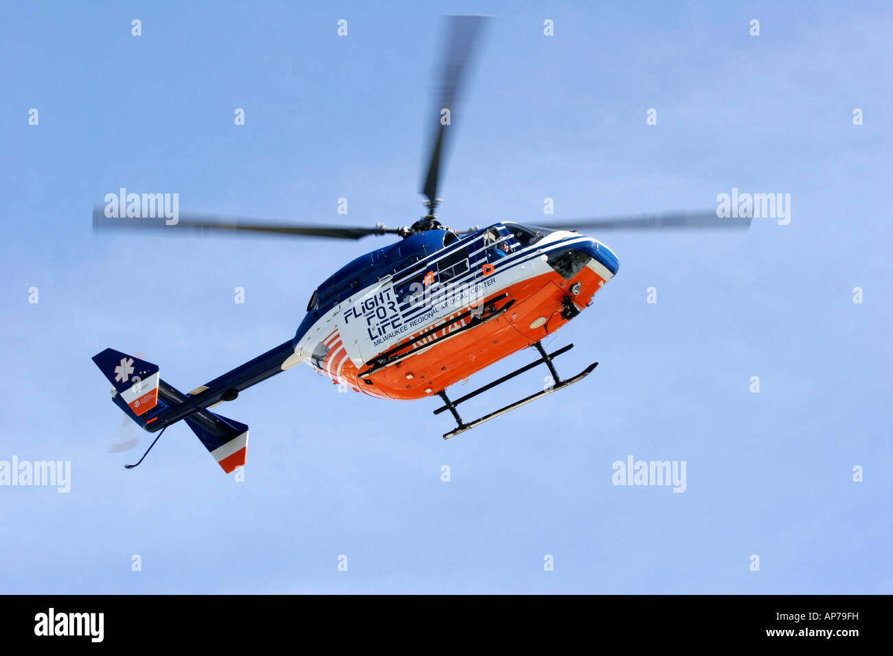 Medical helicopter pilot hospital hi-res stock photography and images ...