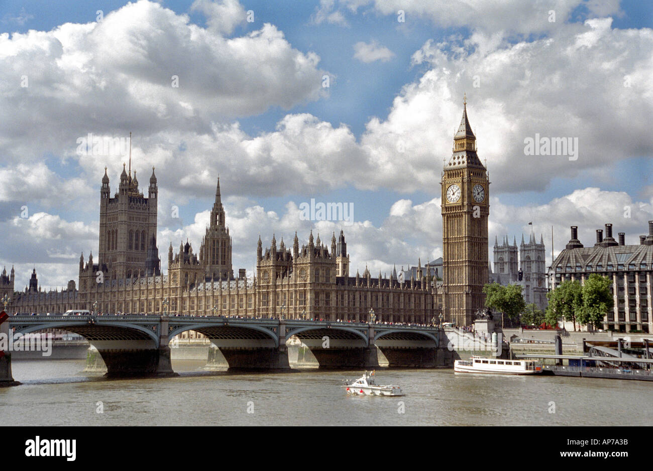 Big Ben Houses of Parliment with the River Thames, London, Engalnd, UK ...