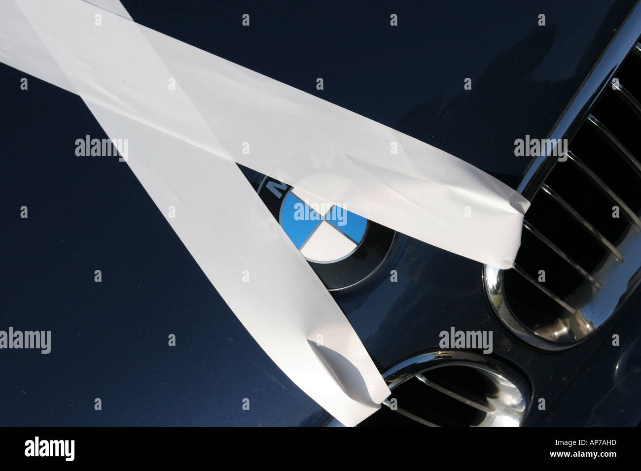 Car with ribbon hi-res stock photography and images - Alamy