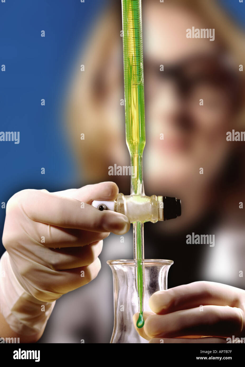 Burette buret turn hi-res stock photography and images - Alamy