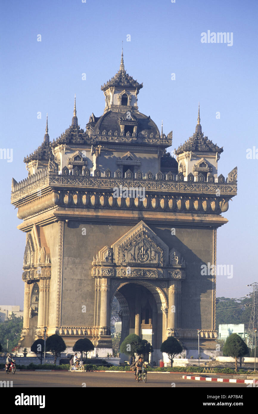 Laos Vientiane Patuxai Monument Stock Photo - Alamy
