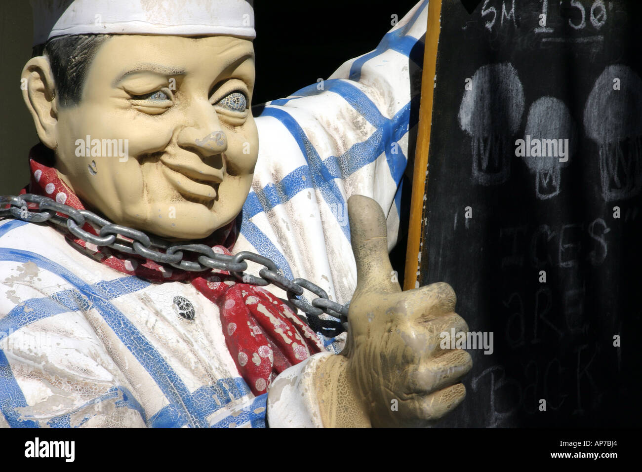 Italian chef statue hi-res stock photography and images - Alamy