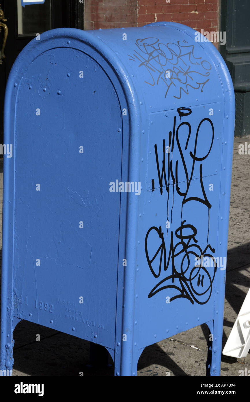 Mail box new york city hi-res stock photography and images - Alamy